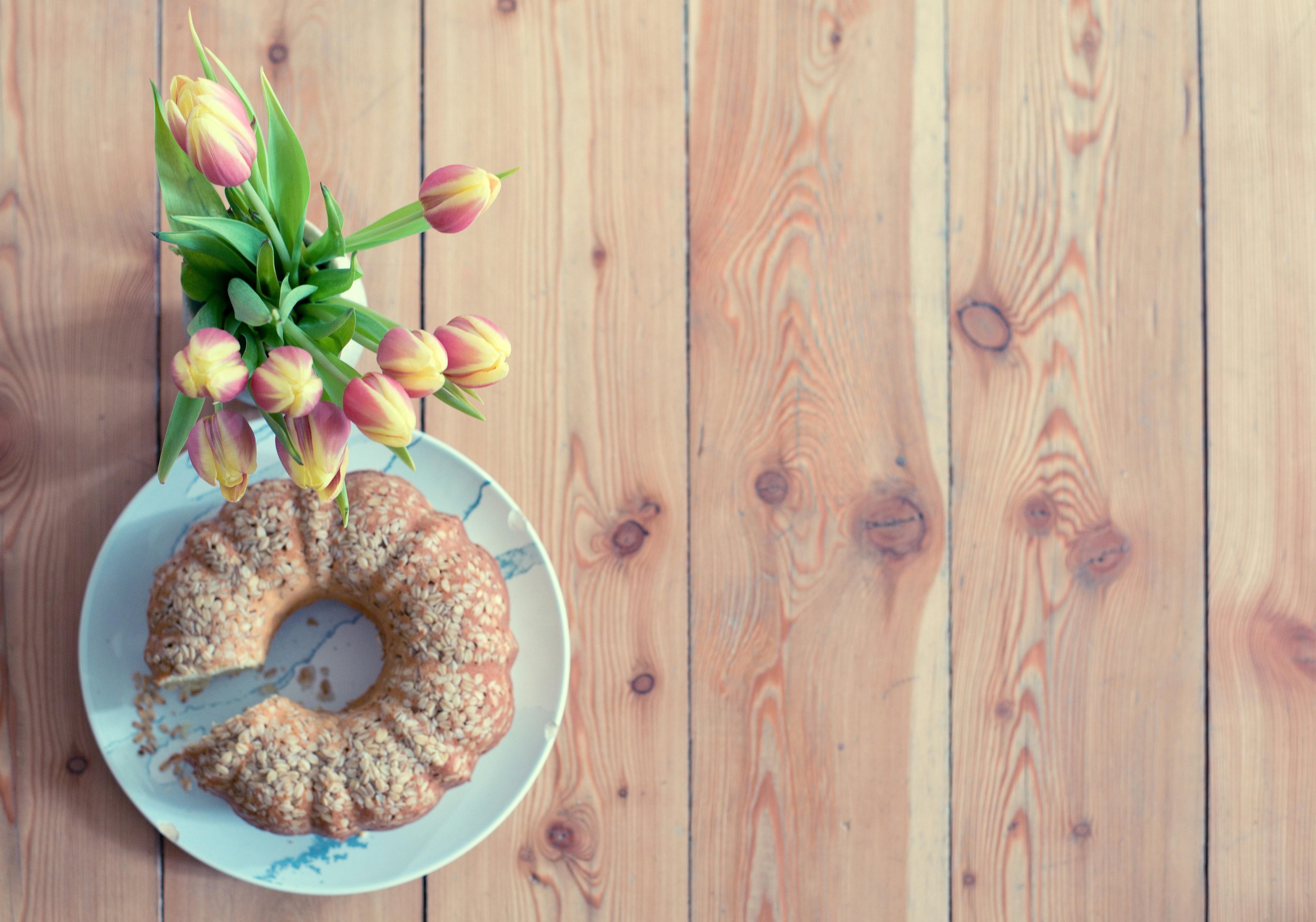 Gâteau Aux Tulipes Photos | Télécharger des images gratuites sur Unsplash