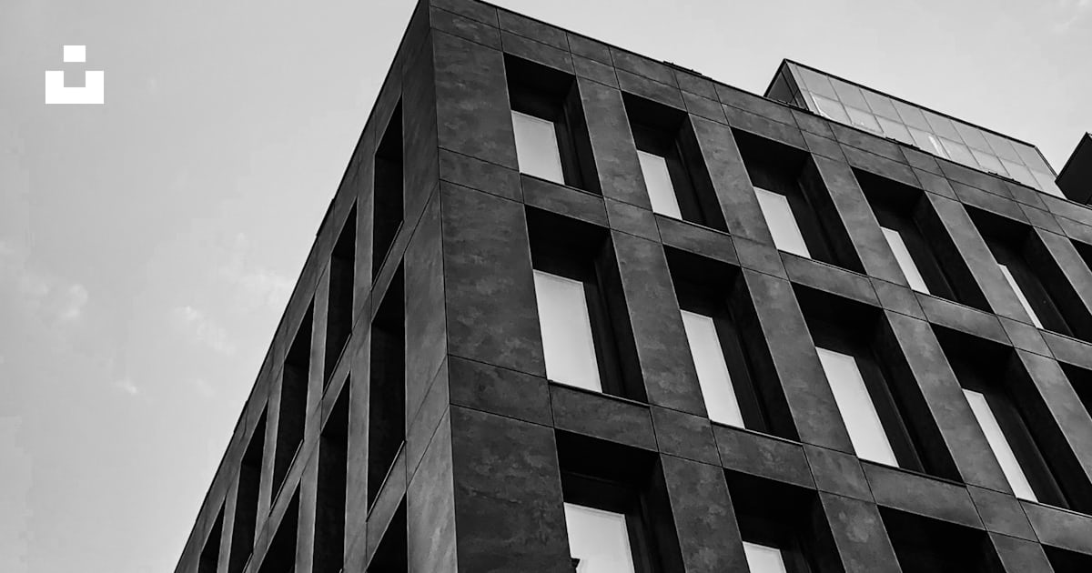 Foto Un Edificio Alto Con Un Techo Curvo Imagen Ucrania Gratis En