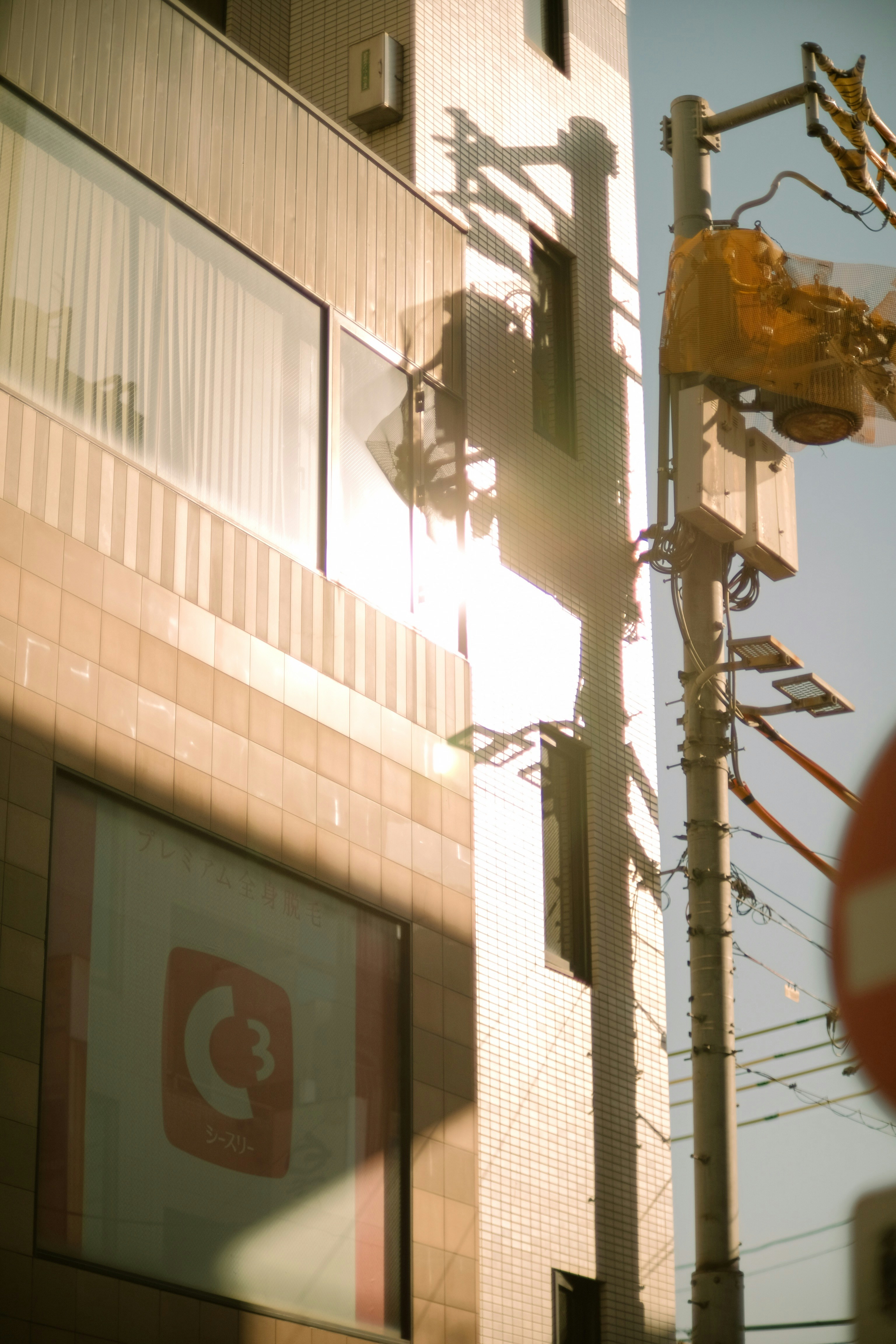 Ein Straßenschild an einem Pfahl Foto – Kostenloses Bild zum Thema ...