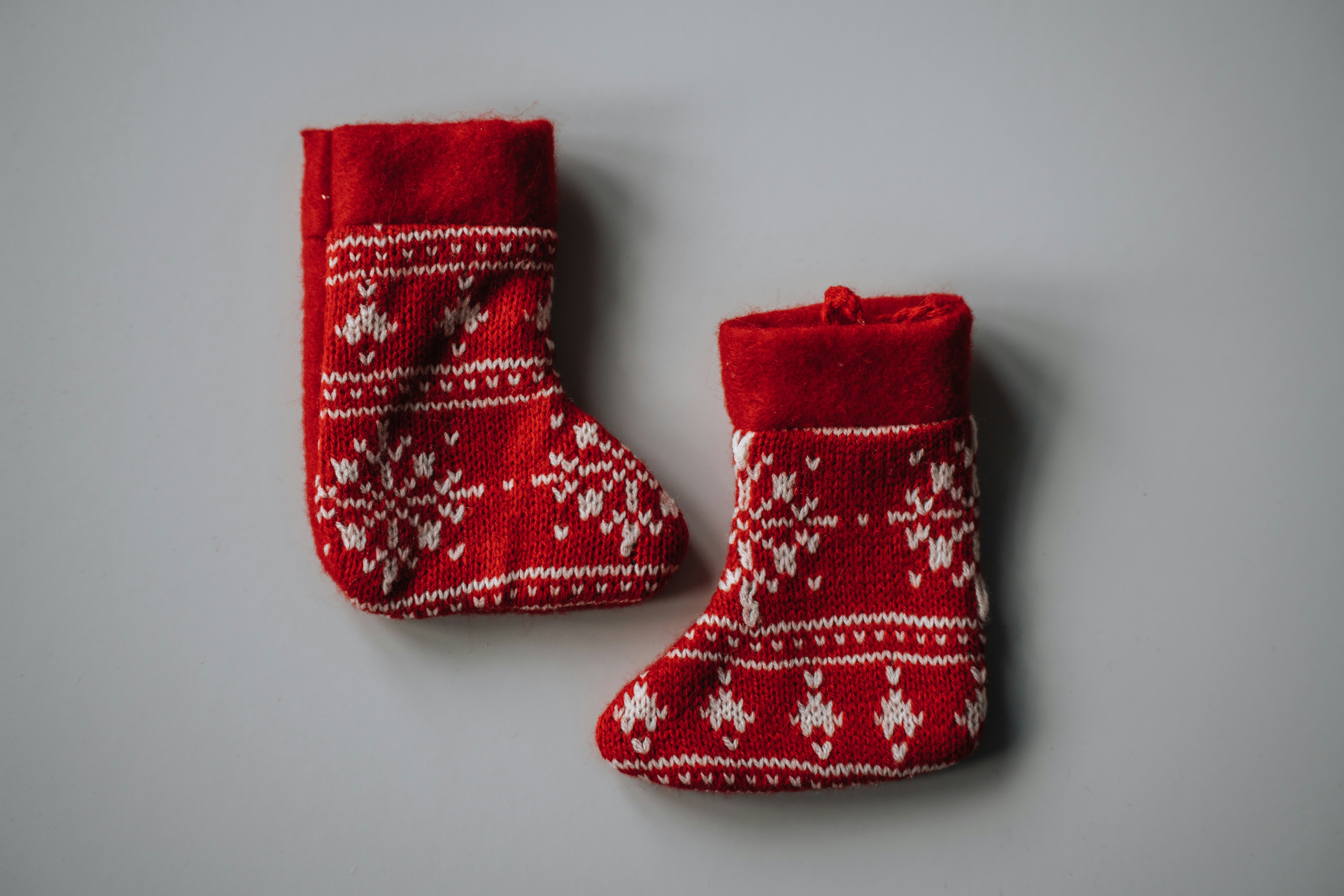 A pair of red socks photo – Free Christmas Image on Unsplash