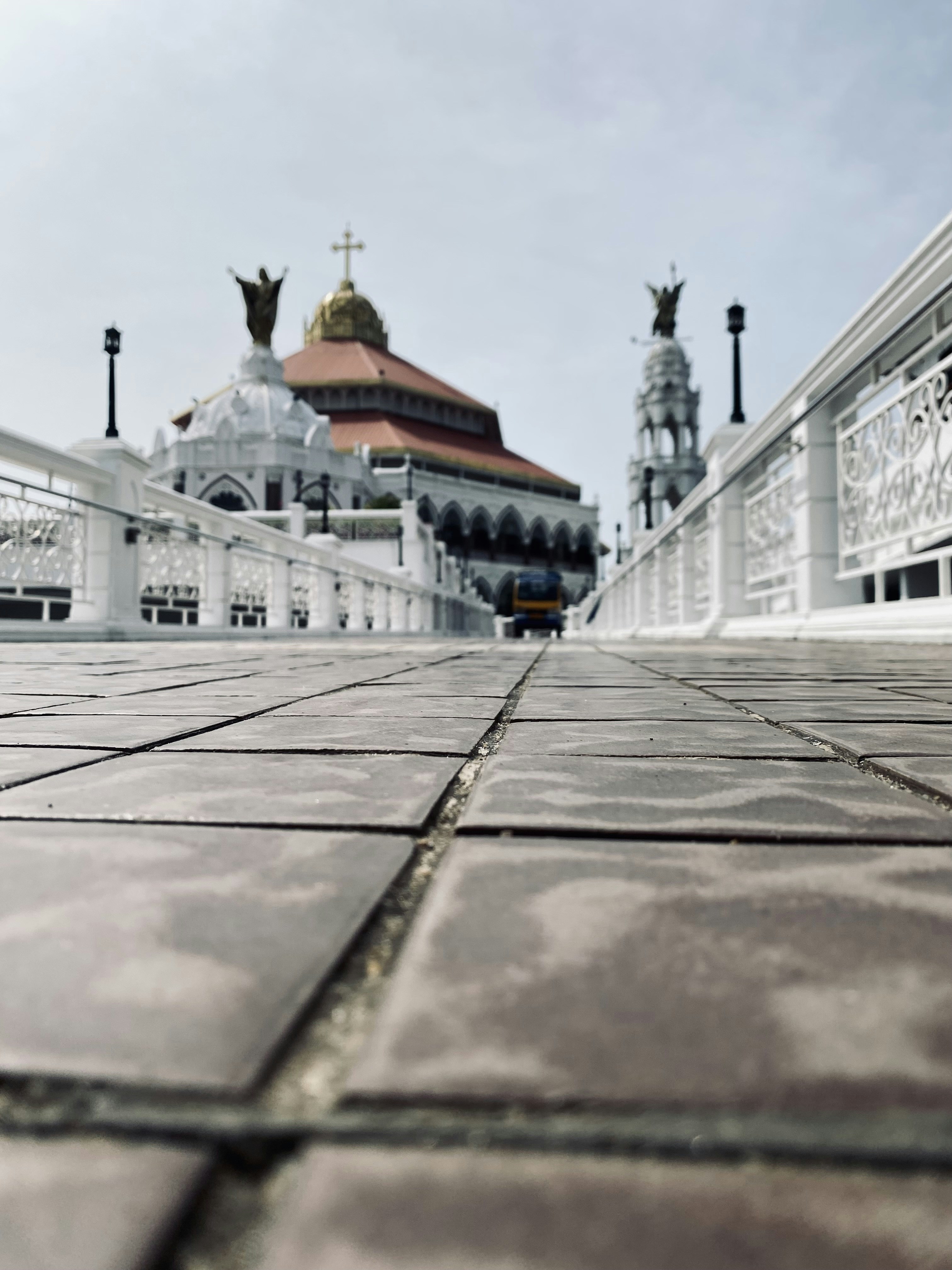 Low-Angle Approach to the Golden Dome Across a White Bridge