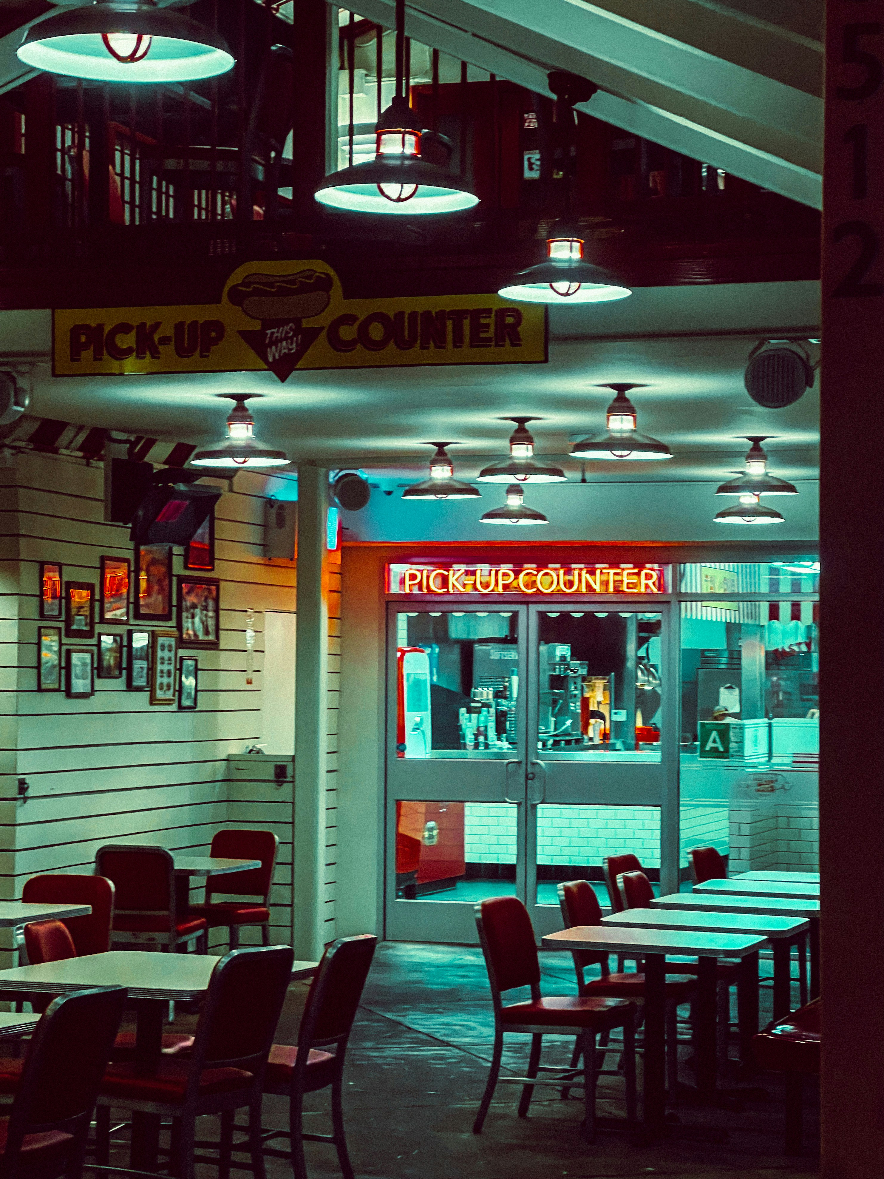 Emptyrestaurant Pictures | Download Free Images on Unsplash