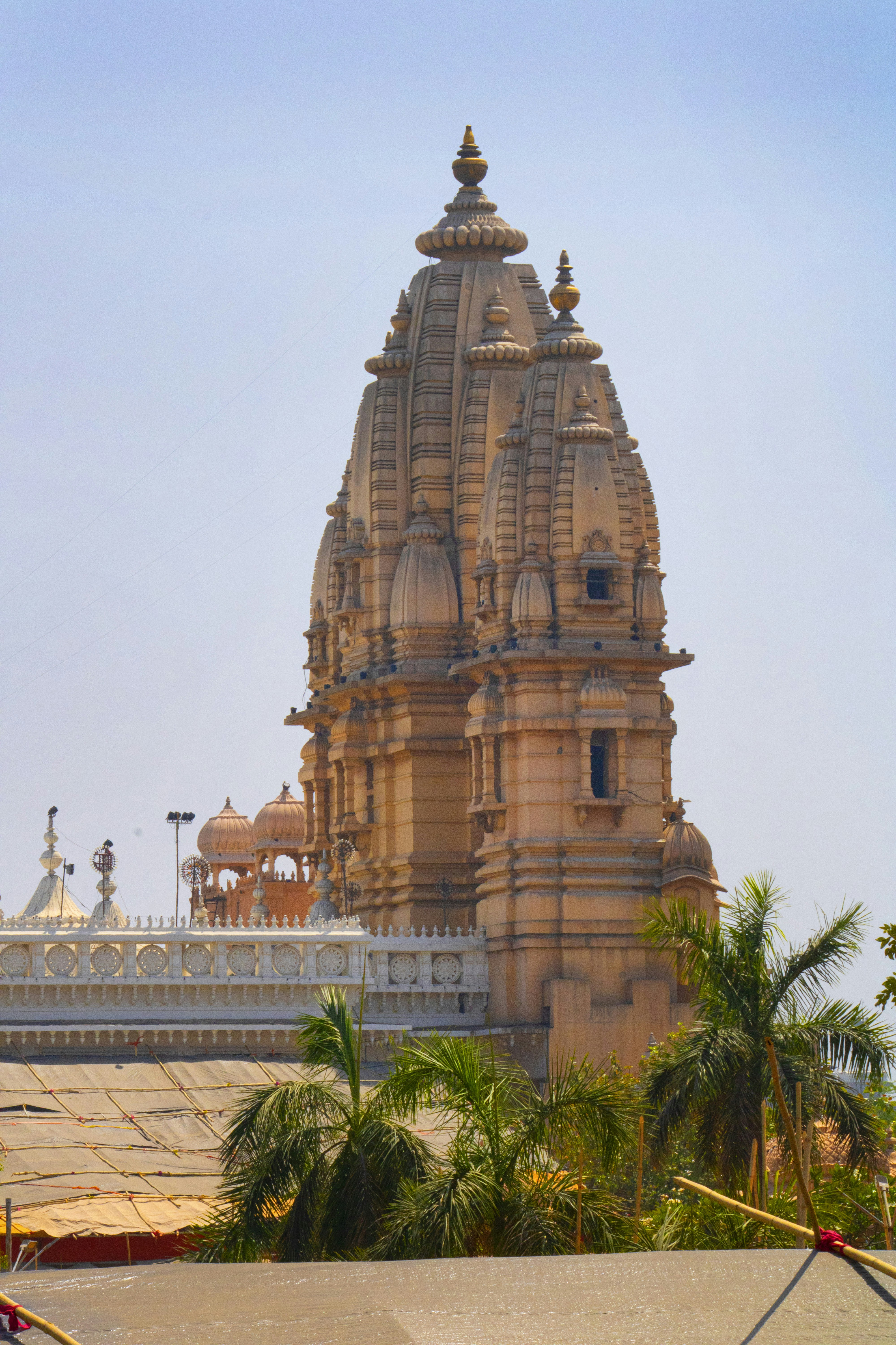 A tall building with Les Invalides photo – Free Architecture Image on ...