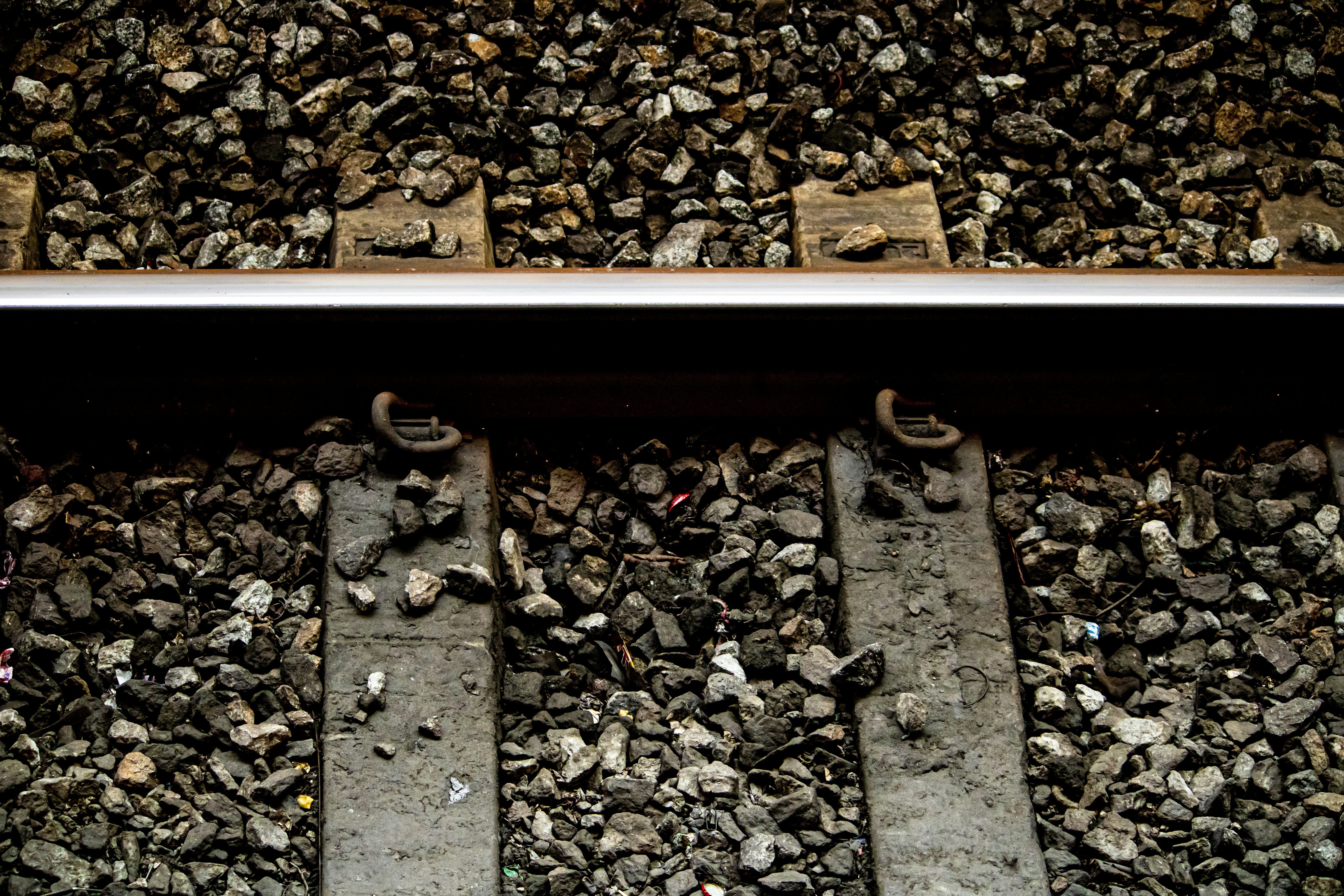 A close-up of a railroad track photo – Free Detail Image on Unsplash