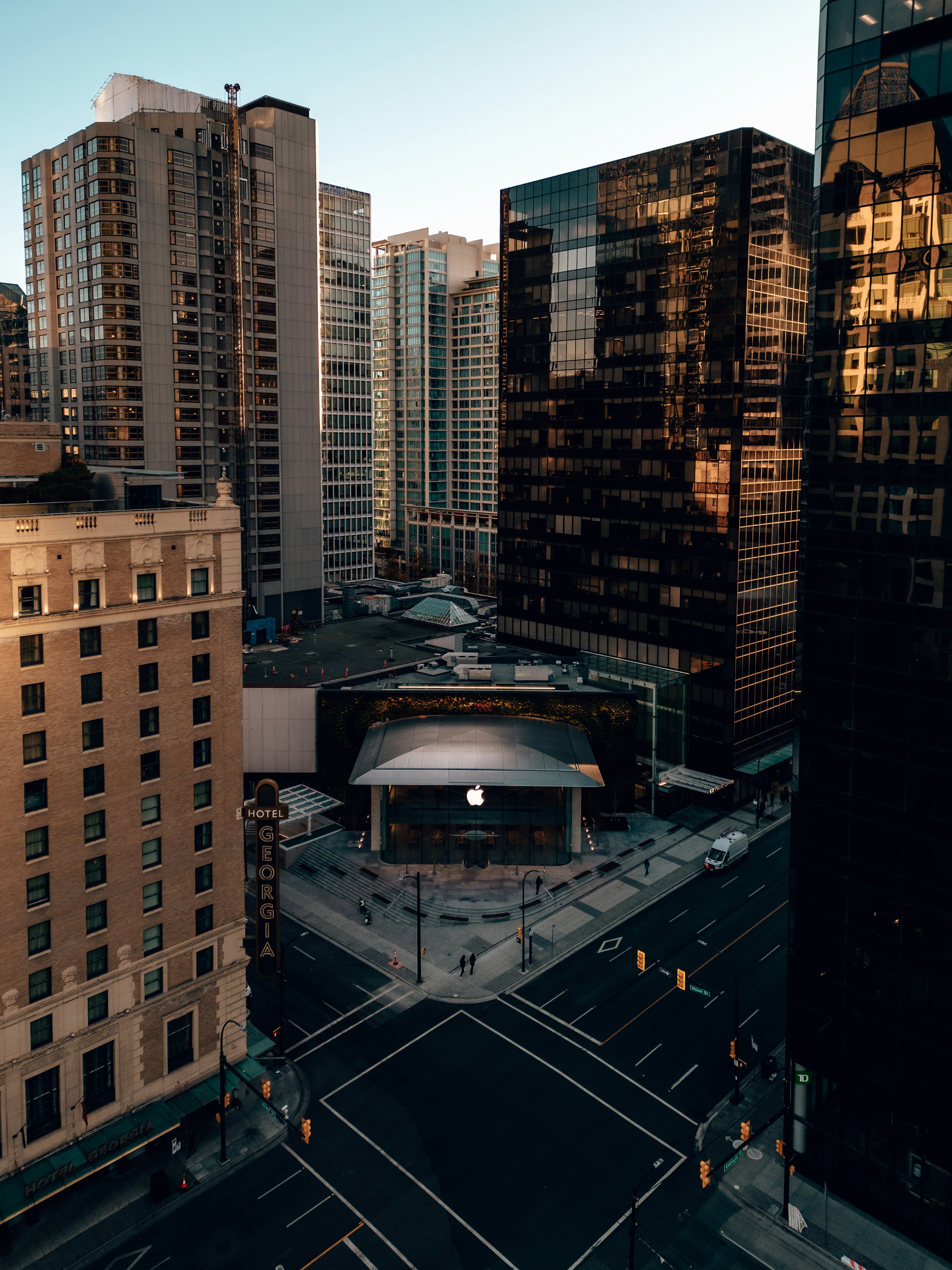The brand new Apple Pacific Centre store