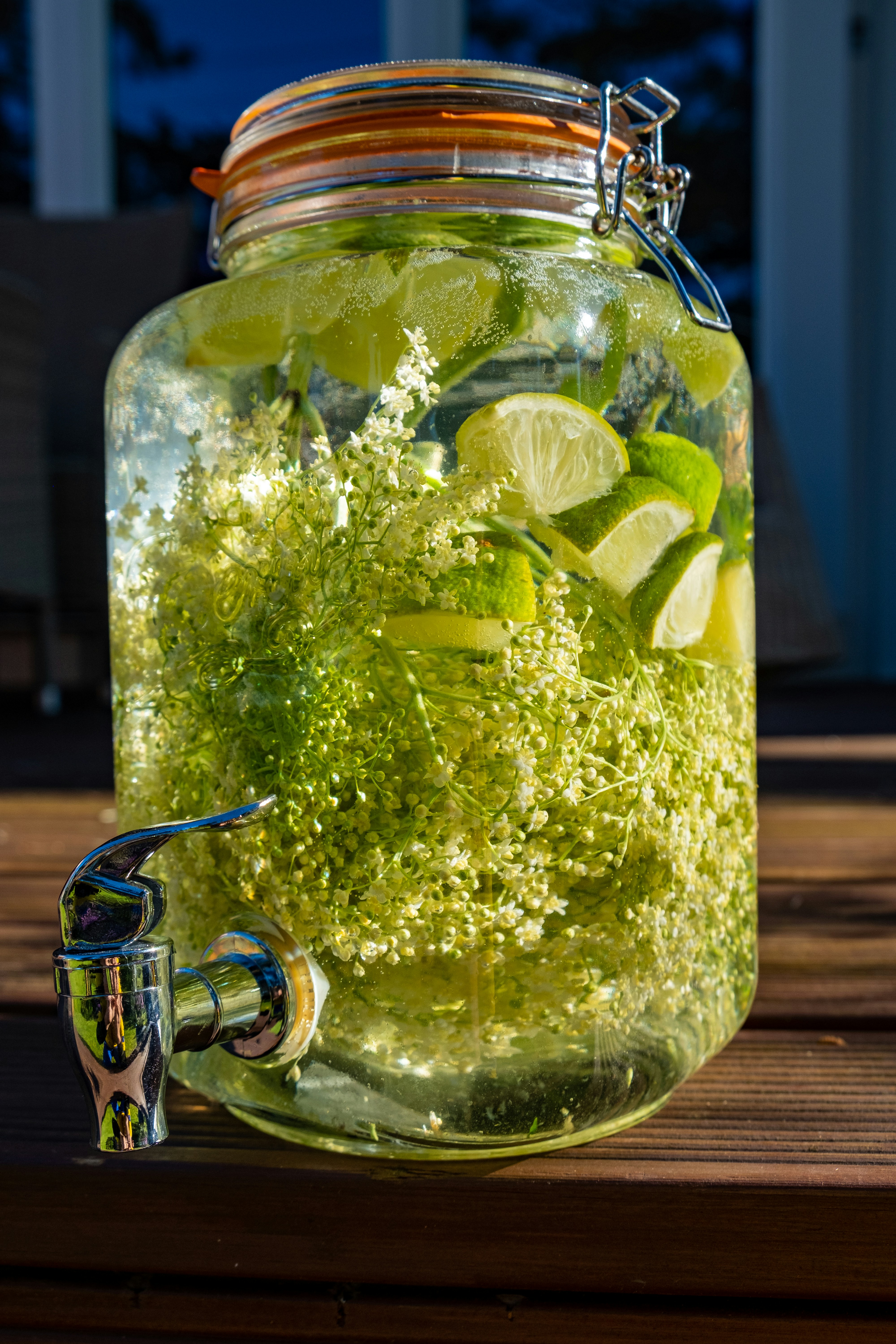 elderberry lemonade