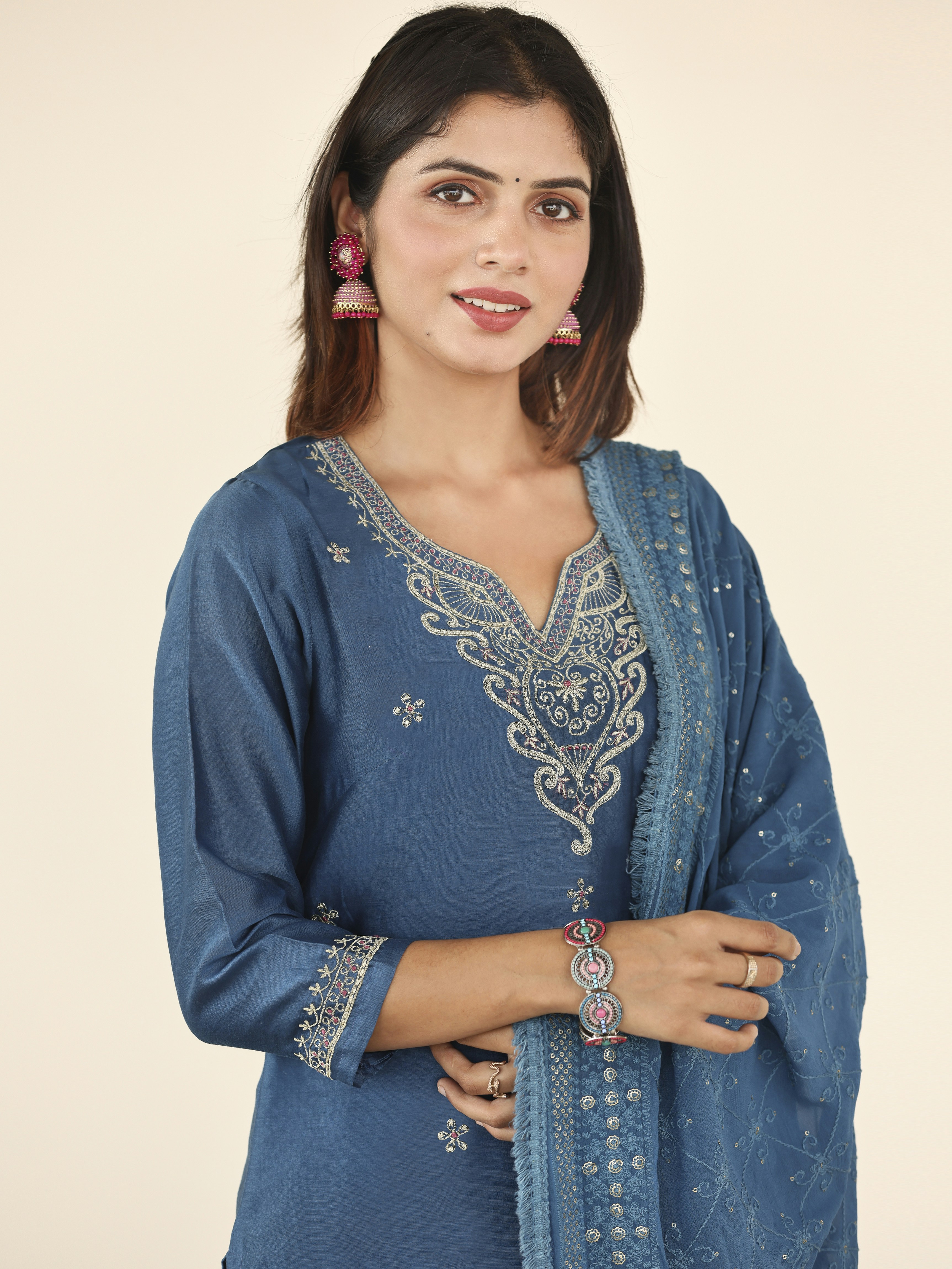 A woman in a blue dress photo – Free Face Image on Unsplash