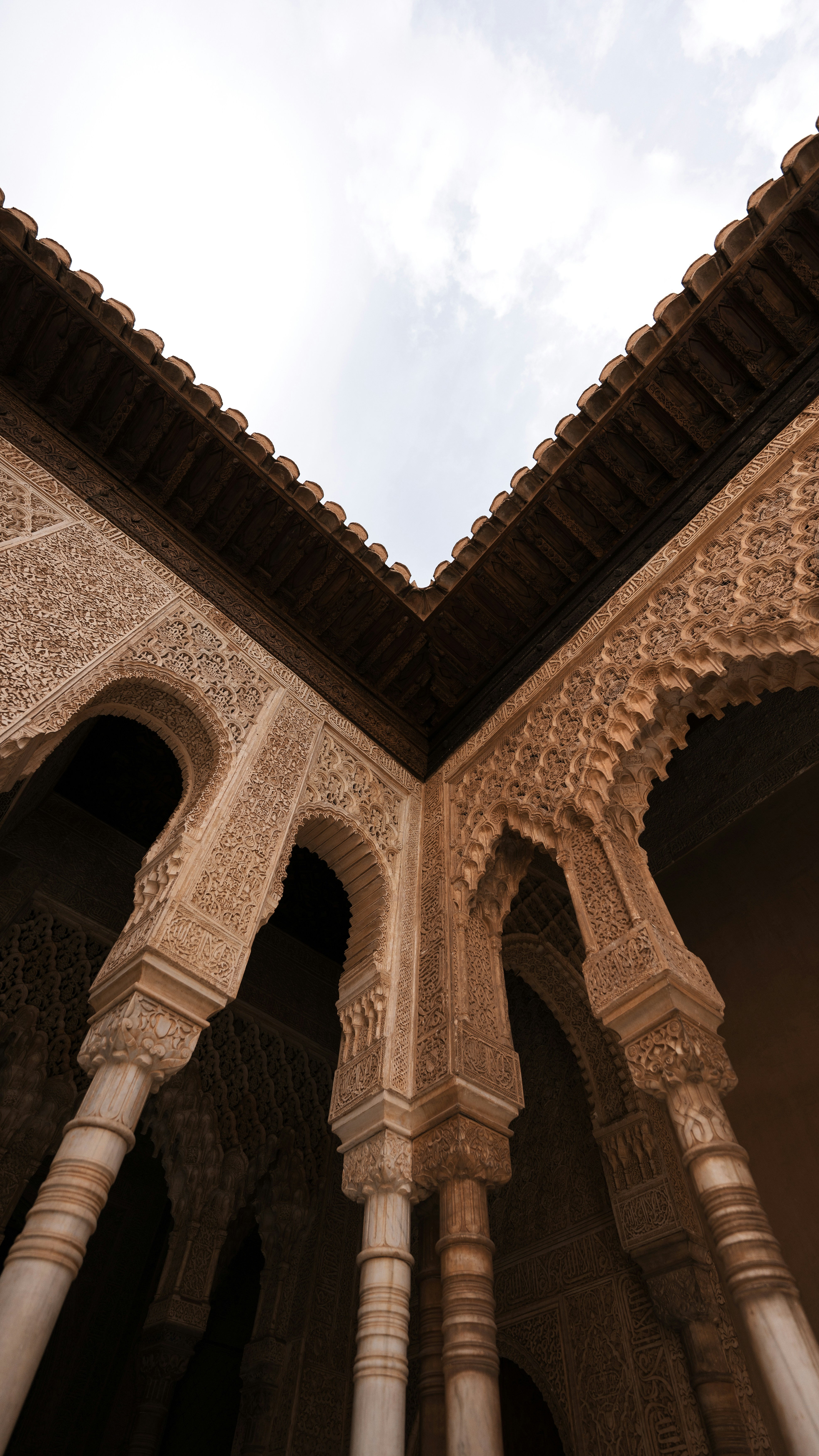 Izuddin Helmi Adnan (@izuddinhelmi) | Unsplash Photo Community