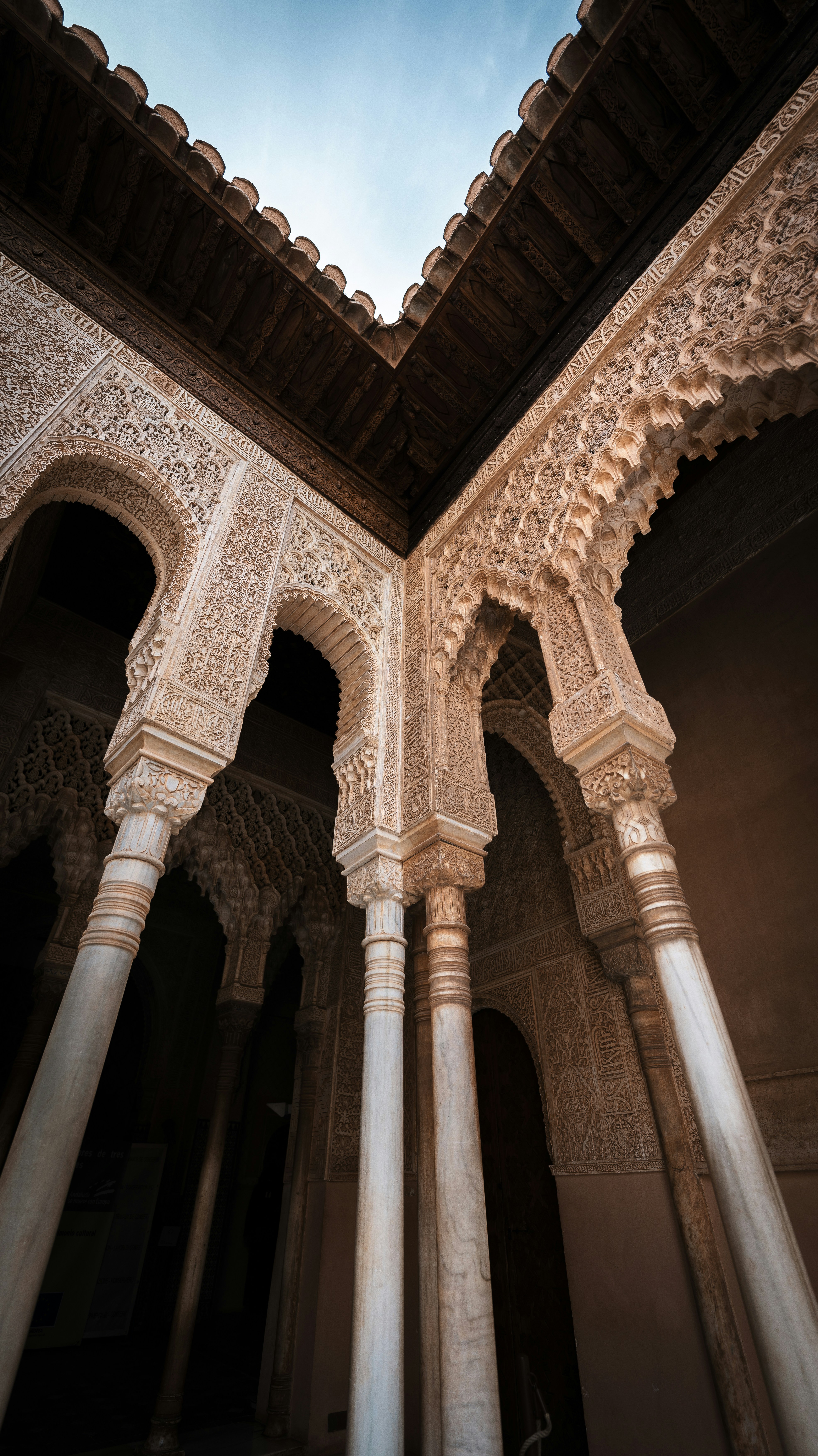 A building with columns photo – Free Alhambra Image on Unsplash