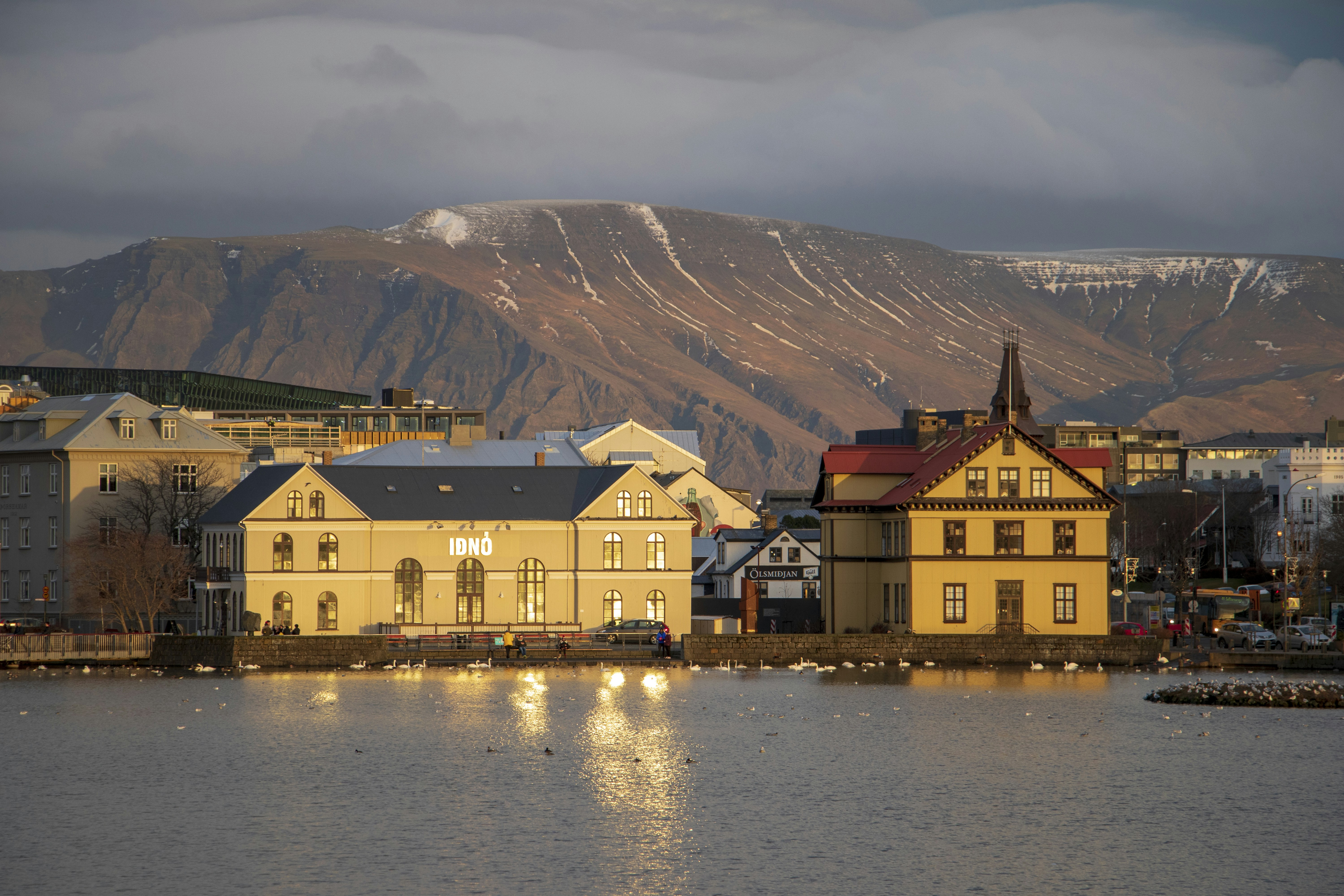 Harborfront Houses Echo the Mountain Range