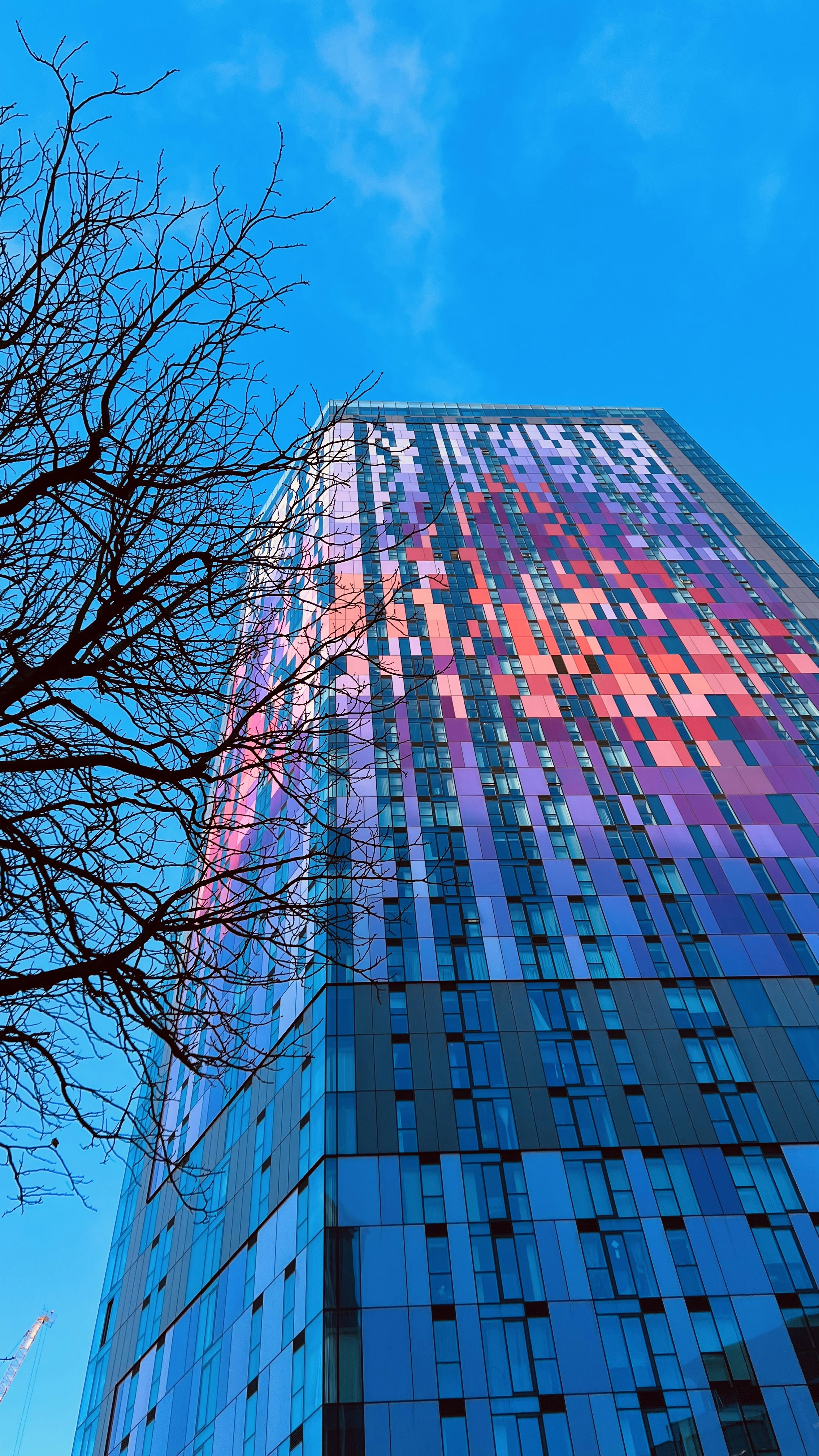 A tall glass building photo – Free Urban Image on Unsplash