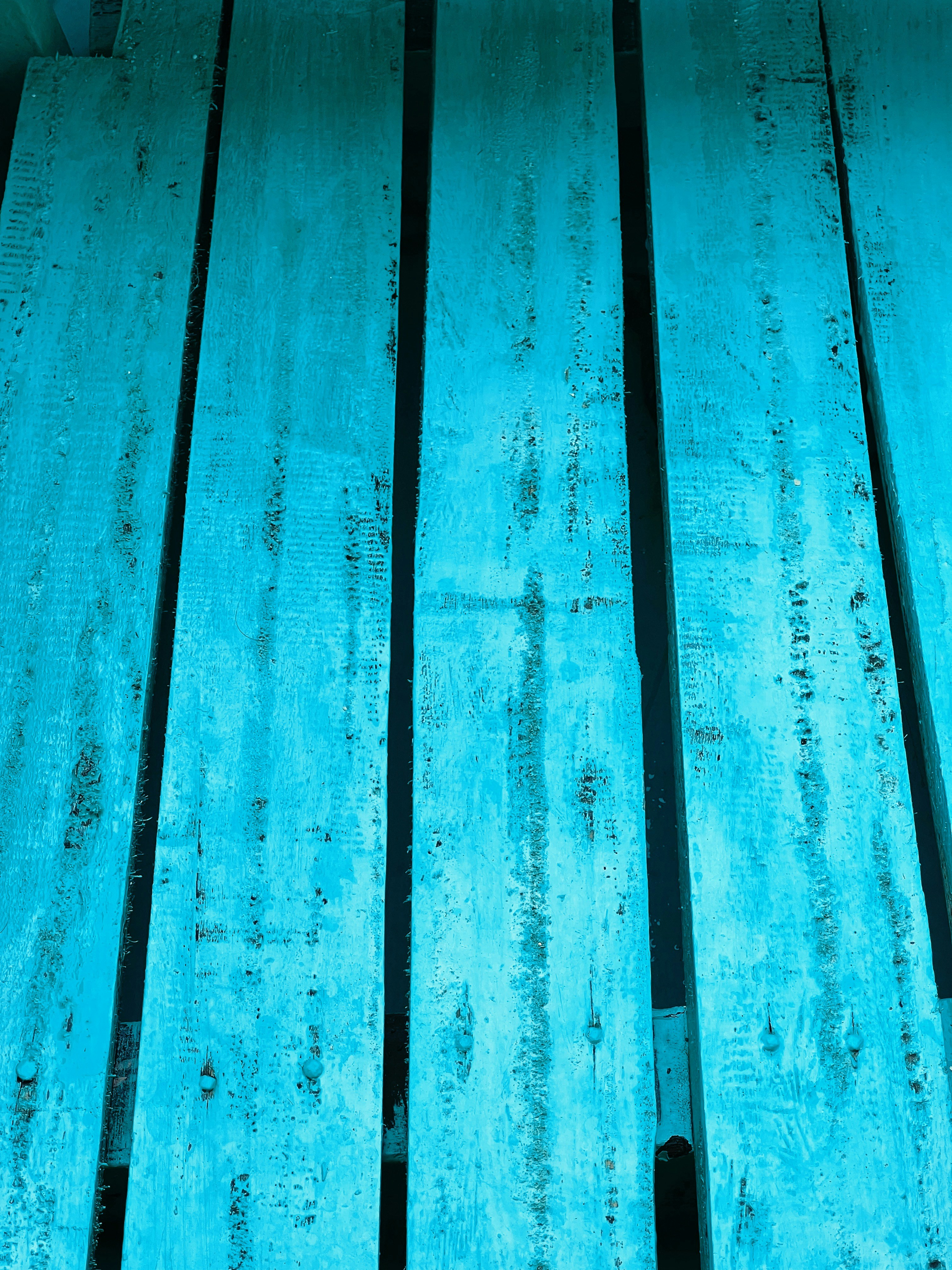 A blue metal wall photo – Free Outdoors Image on Unsplash