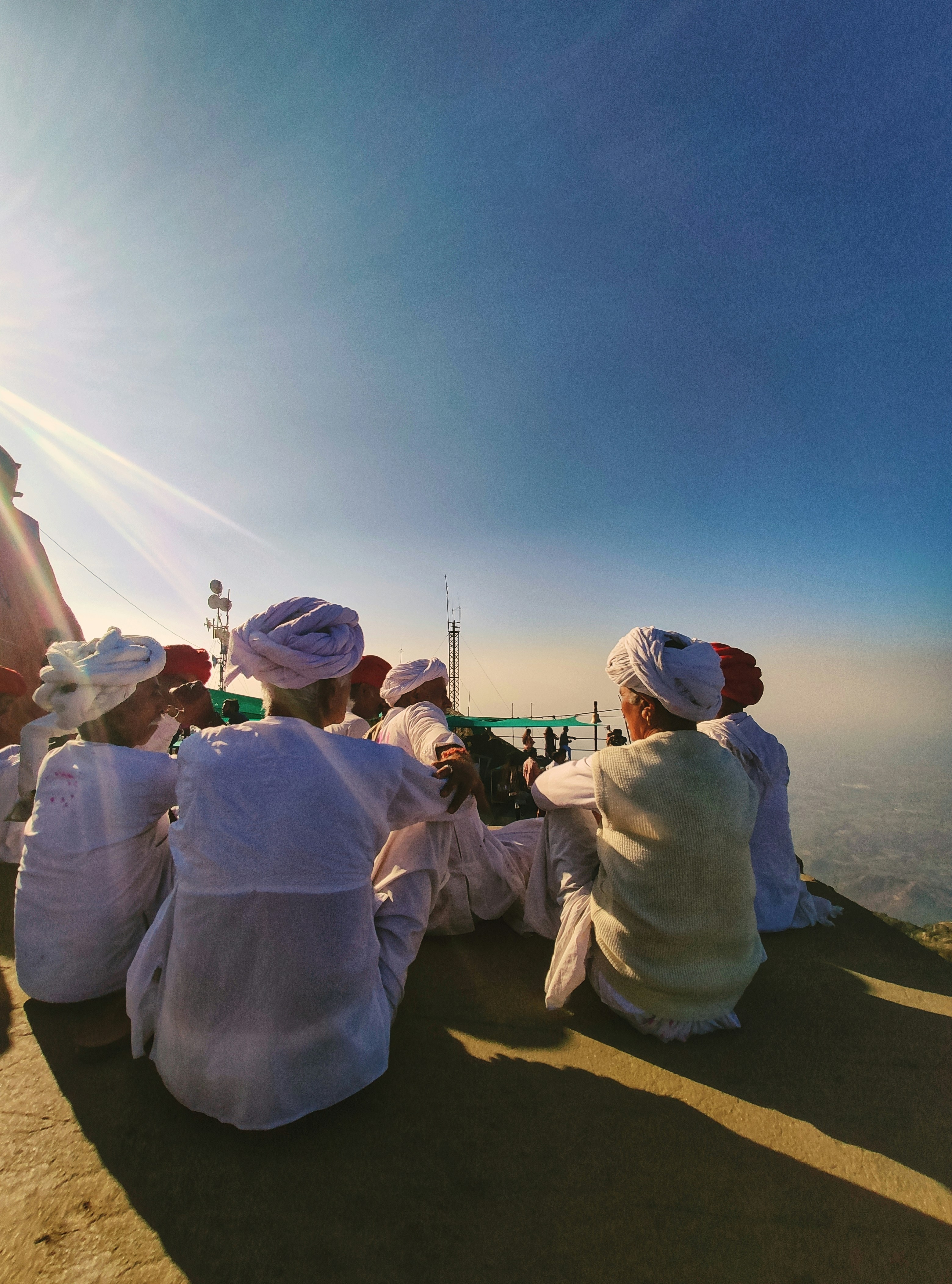 A group of people in white robes photo – Free Mount abu Image on Unsplash