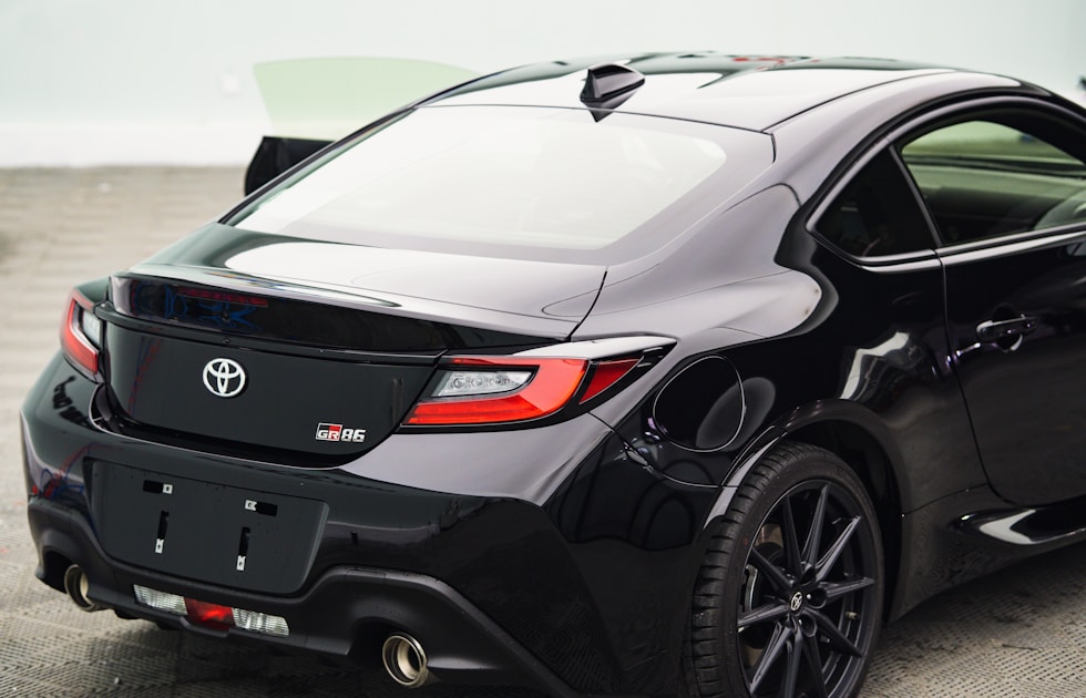 Toyota GT86 vs Toyota GR86: Unveiling the Evolution of Toyota's Sports ...