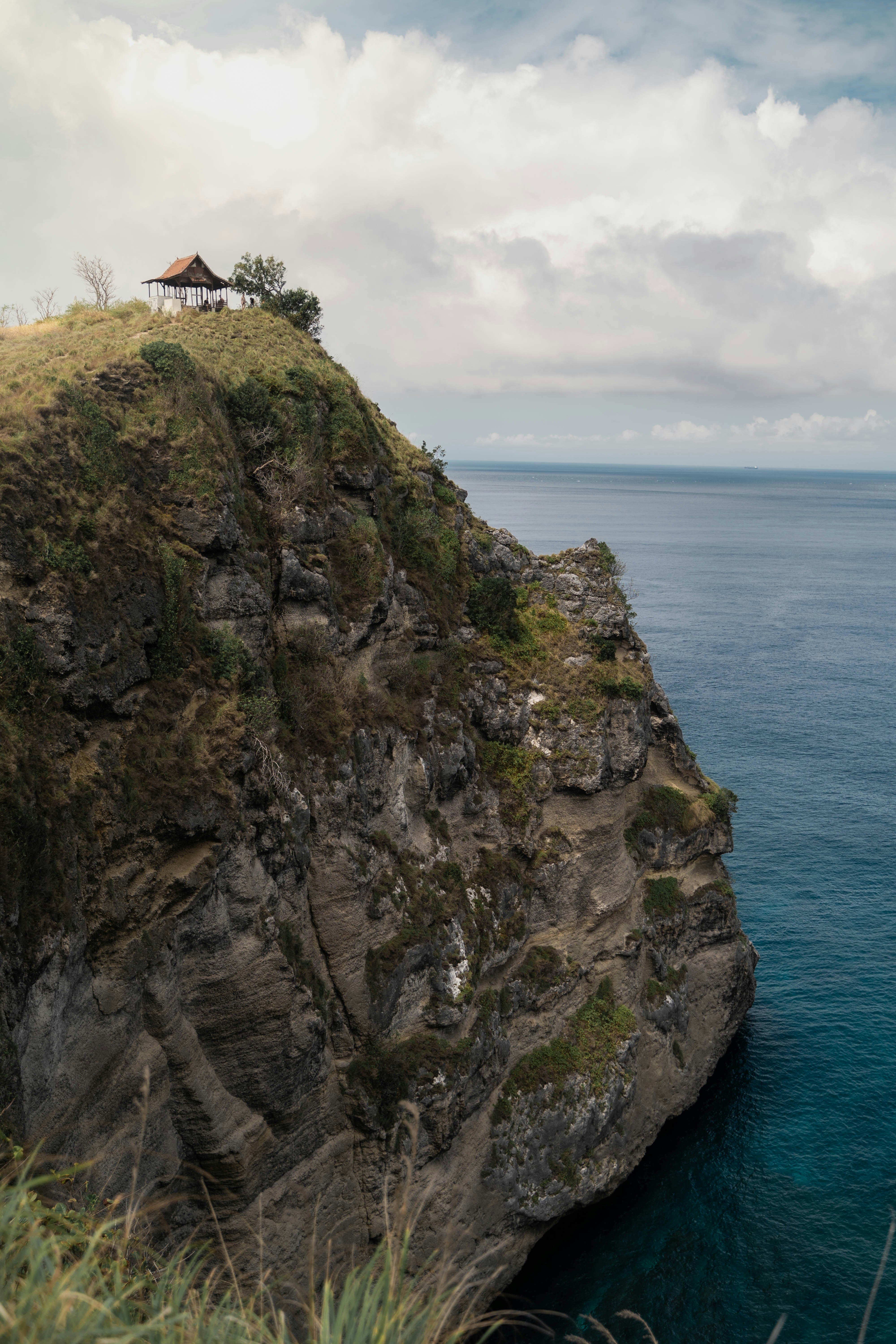 A house on a cliff photo – Free Nature Image on Unsplash