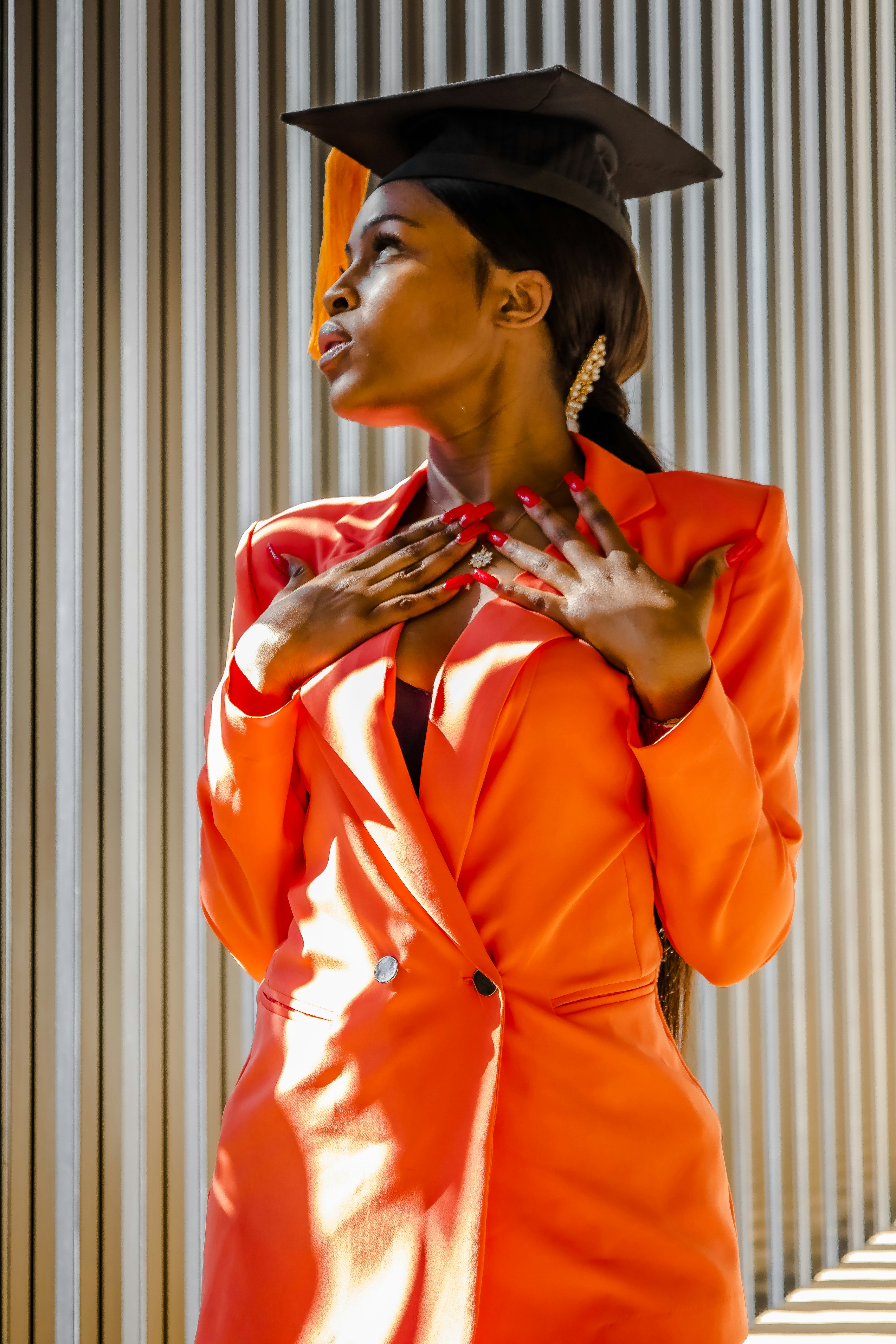 A person wearing a graduation gown photo – Free Rosebank Image on Unsplash