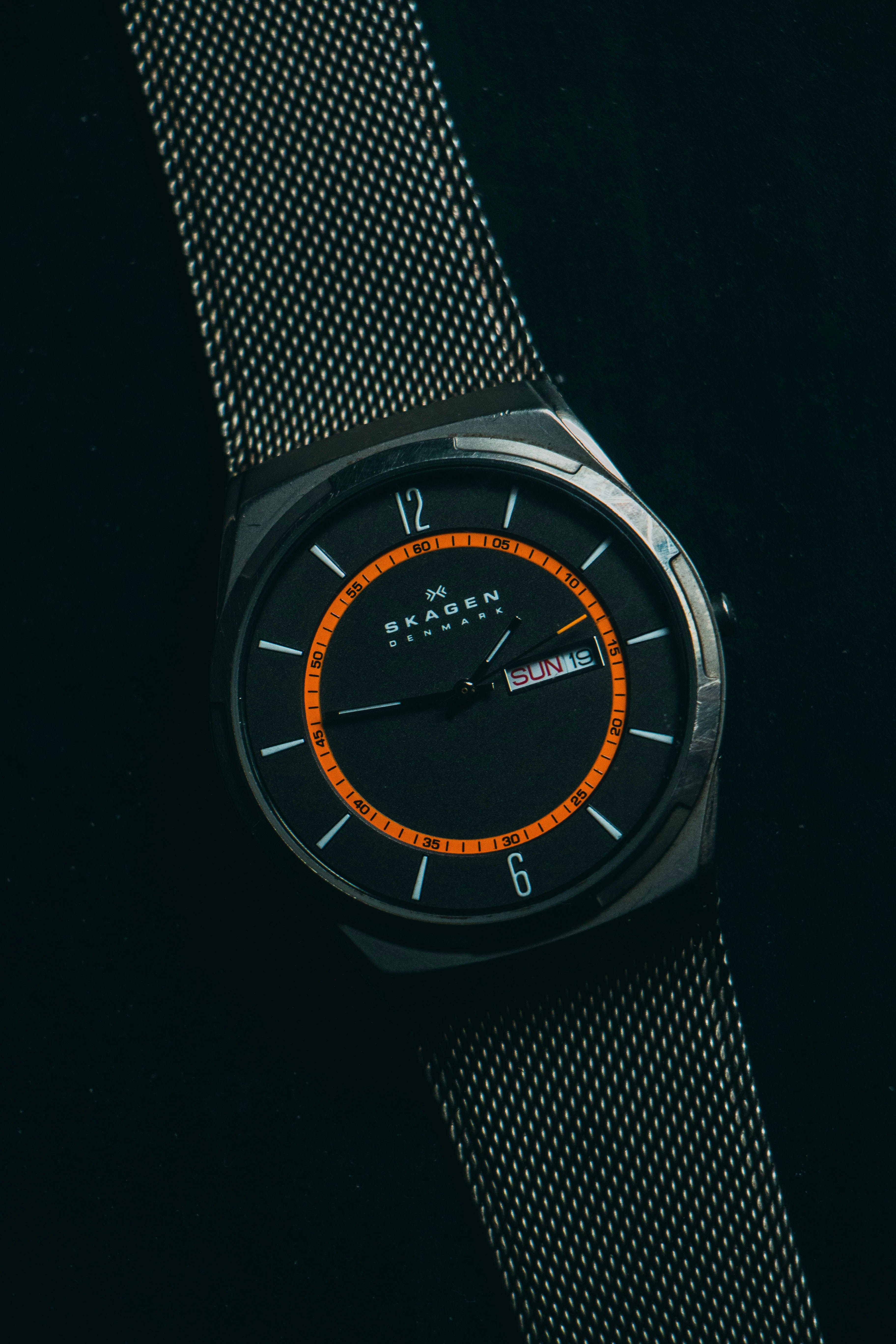 Ember-Ring Timepiece: Skagen on a Stainless Mesh Band