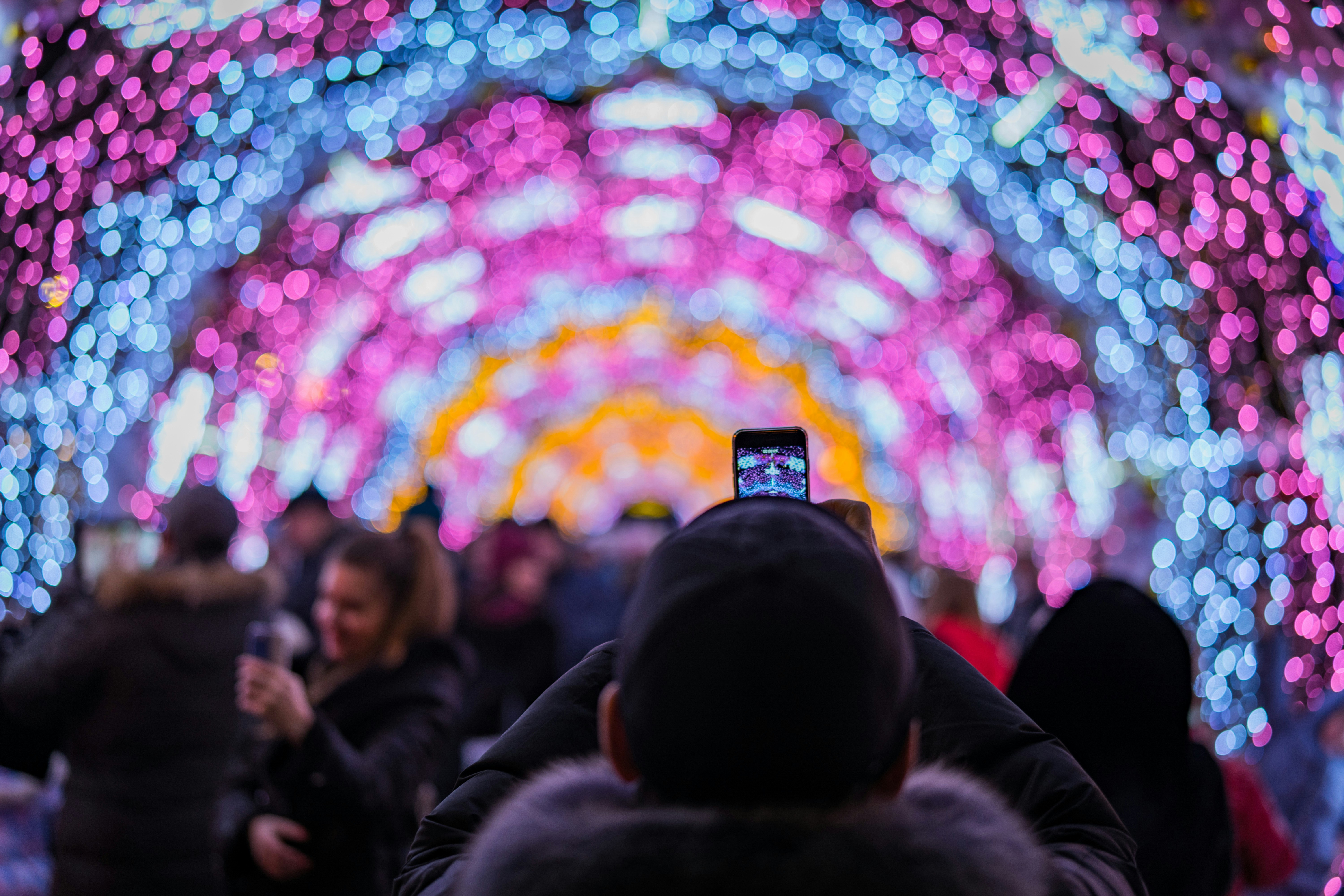 A crowd of people at a concert photo – Free Doughnut Image on Unsplash
