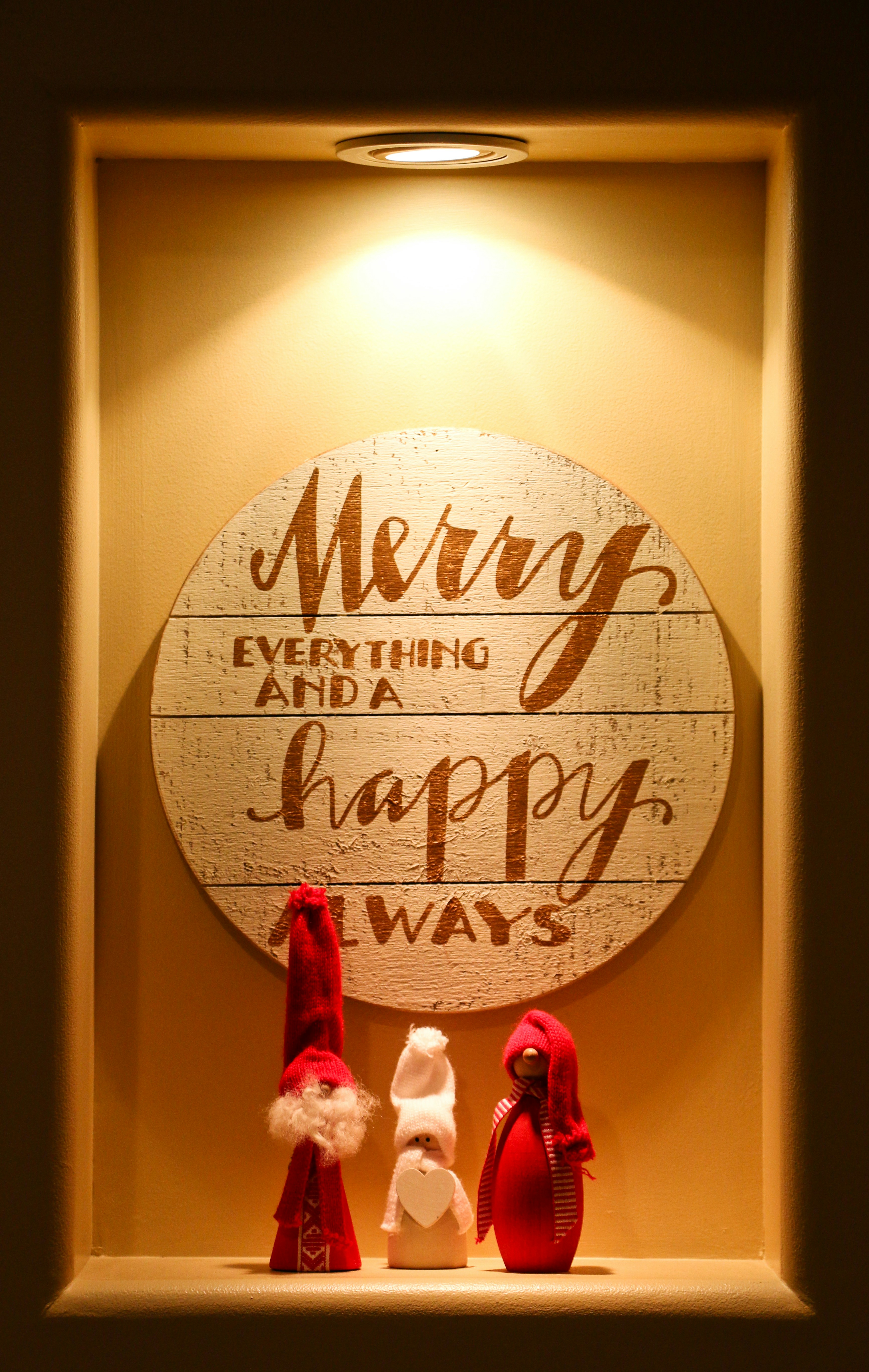 Handcrafted Holiday Trio in a Warm Niche