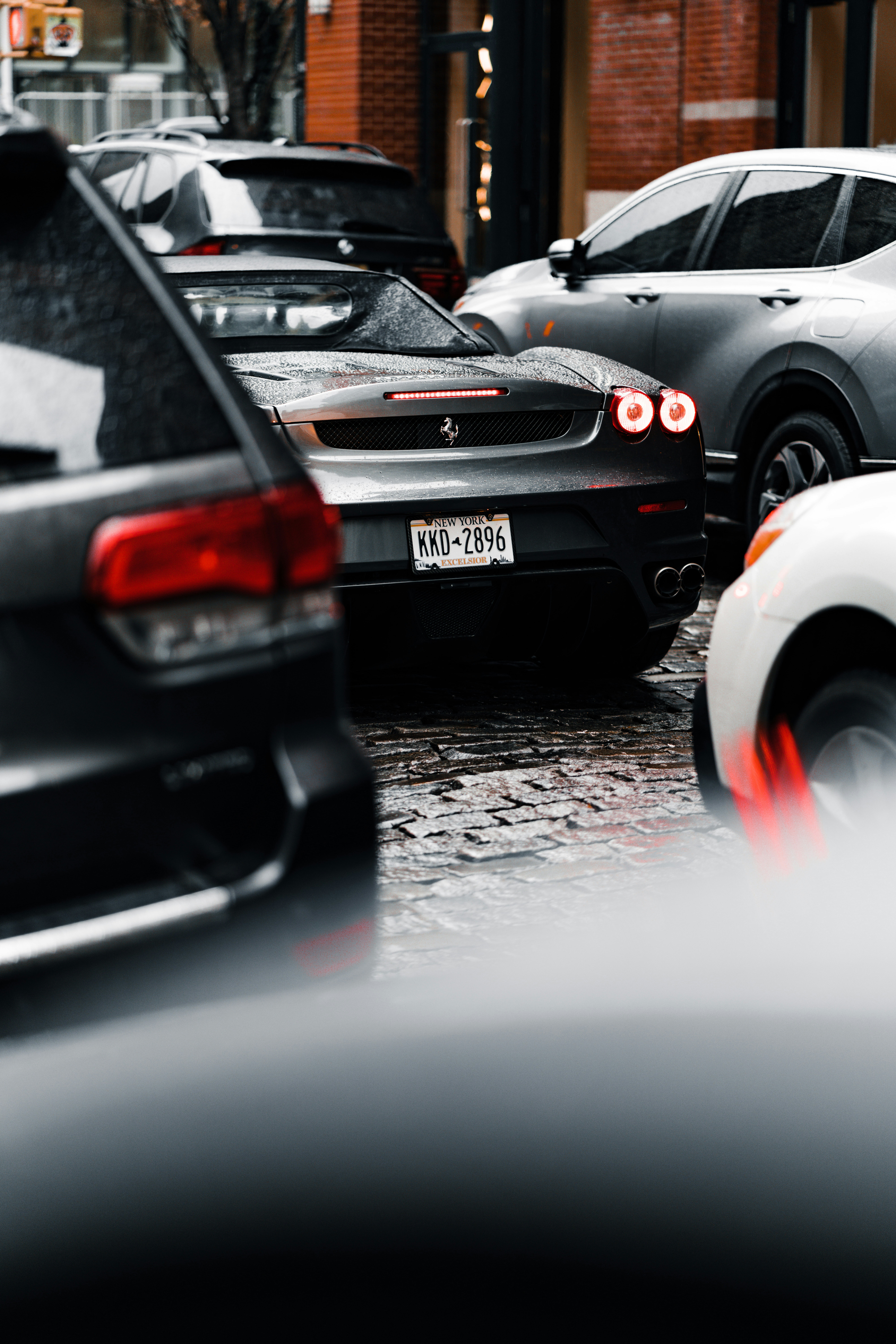 A bunch of cars that are sitting in the street photo – Free Manhattan ...