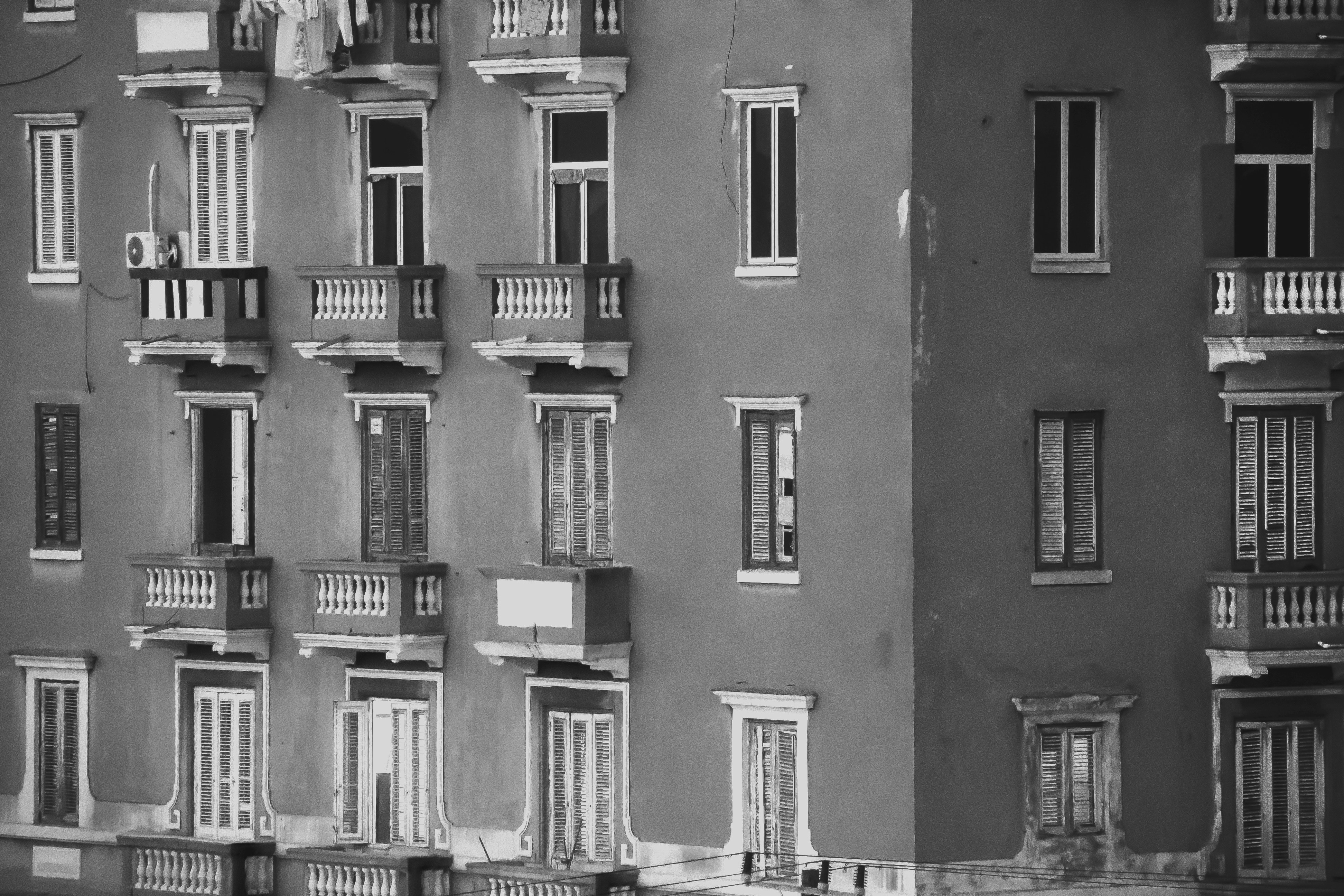 1000+ Black And White Building Pictures | Download Free Images on Unsplash