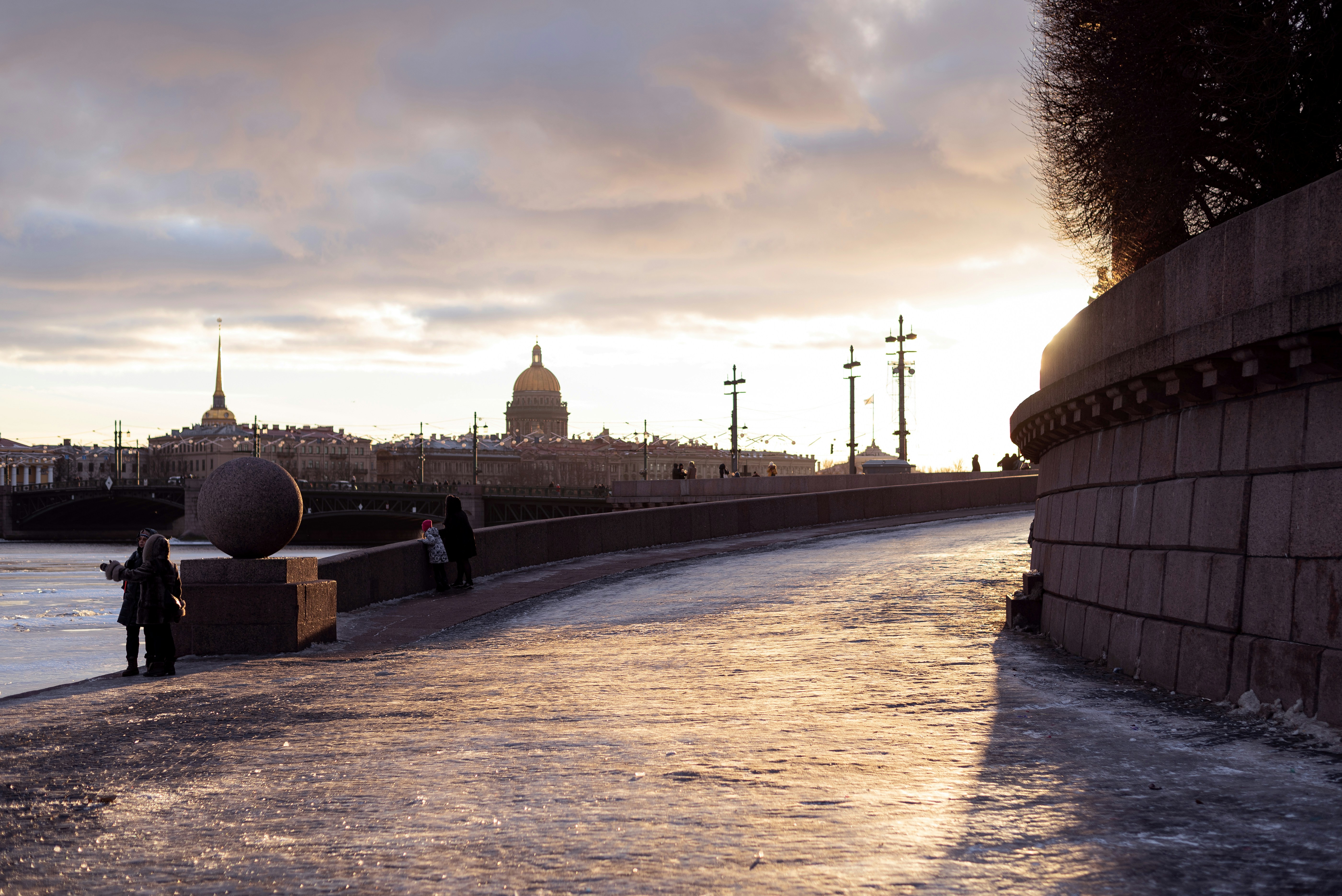 Winter Light Over the Neva: A Frozen Promenade by the City Wall
