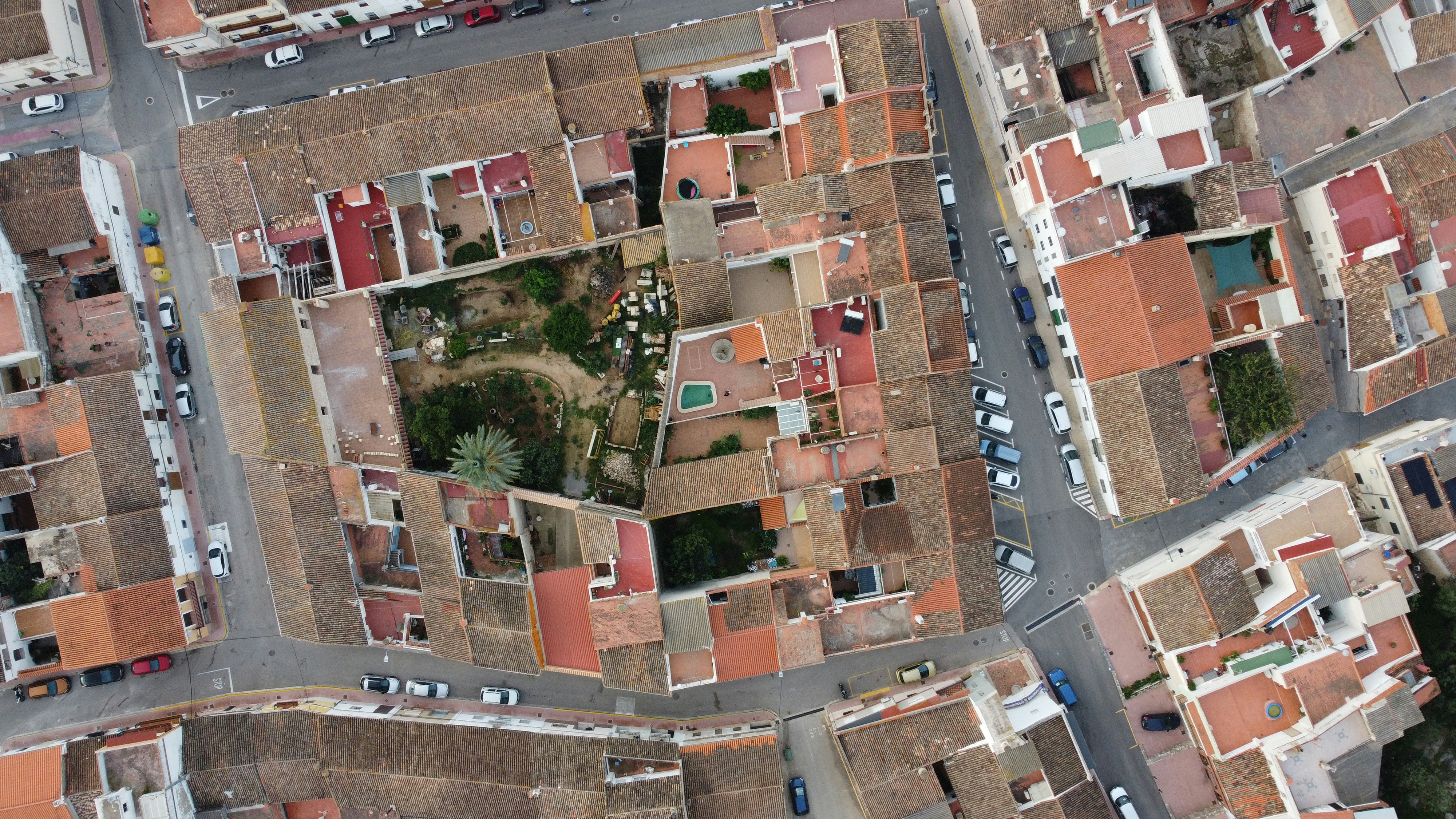 Foto Una vista aérea de una ciudad con muchos edificios – Imagen ...