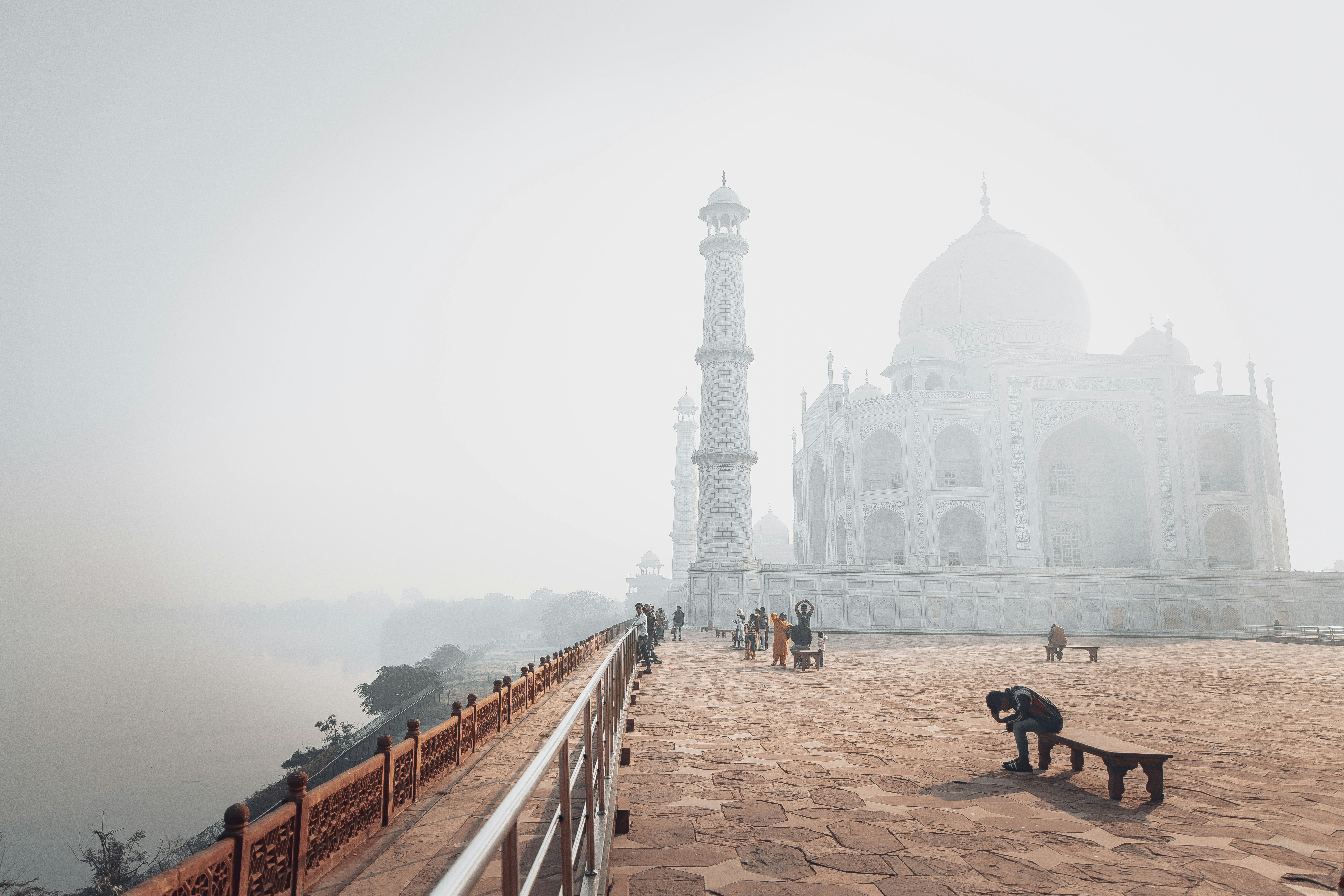 Mist Over Marble: A Quiet Moment at the Taj Mahal Terrace
