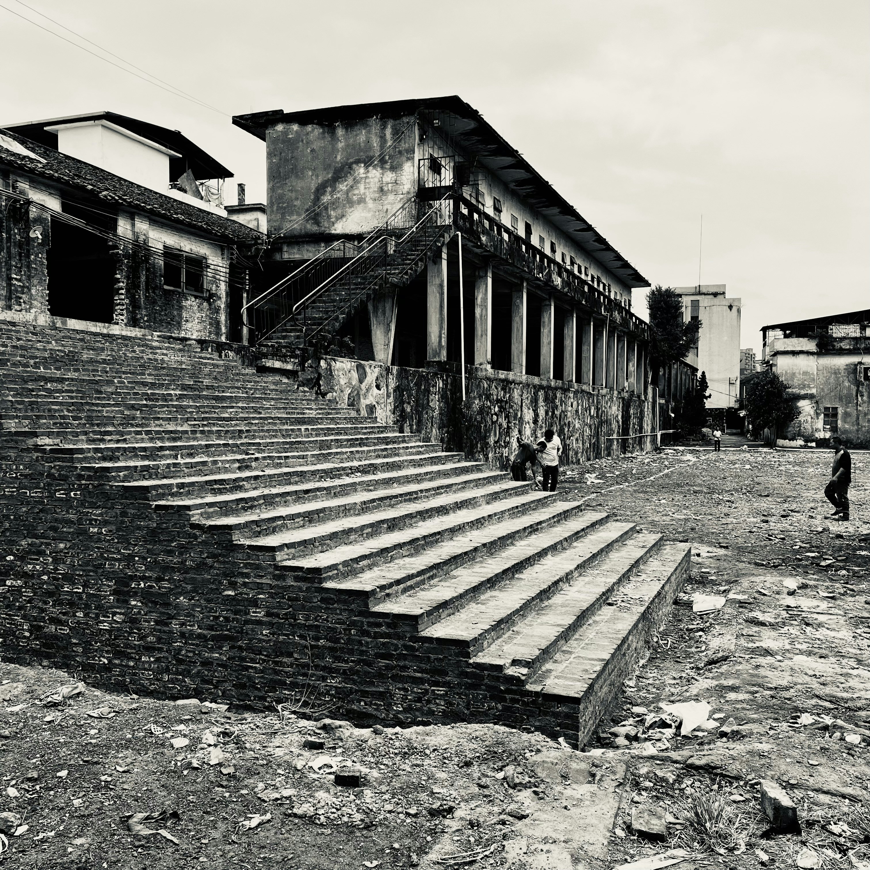Echoes on the Terrace: A Monochrome Ruin with Staircase