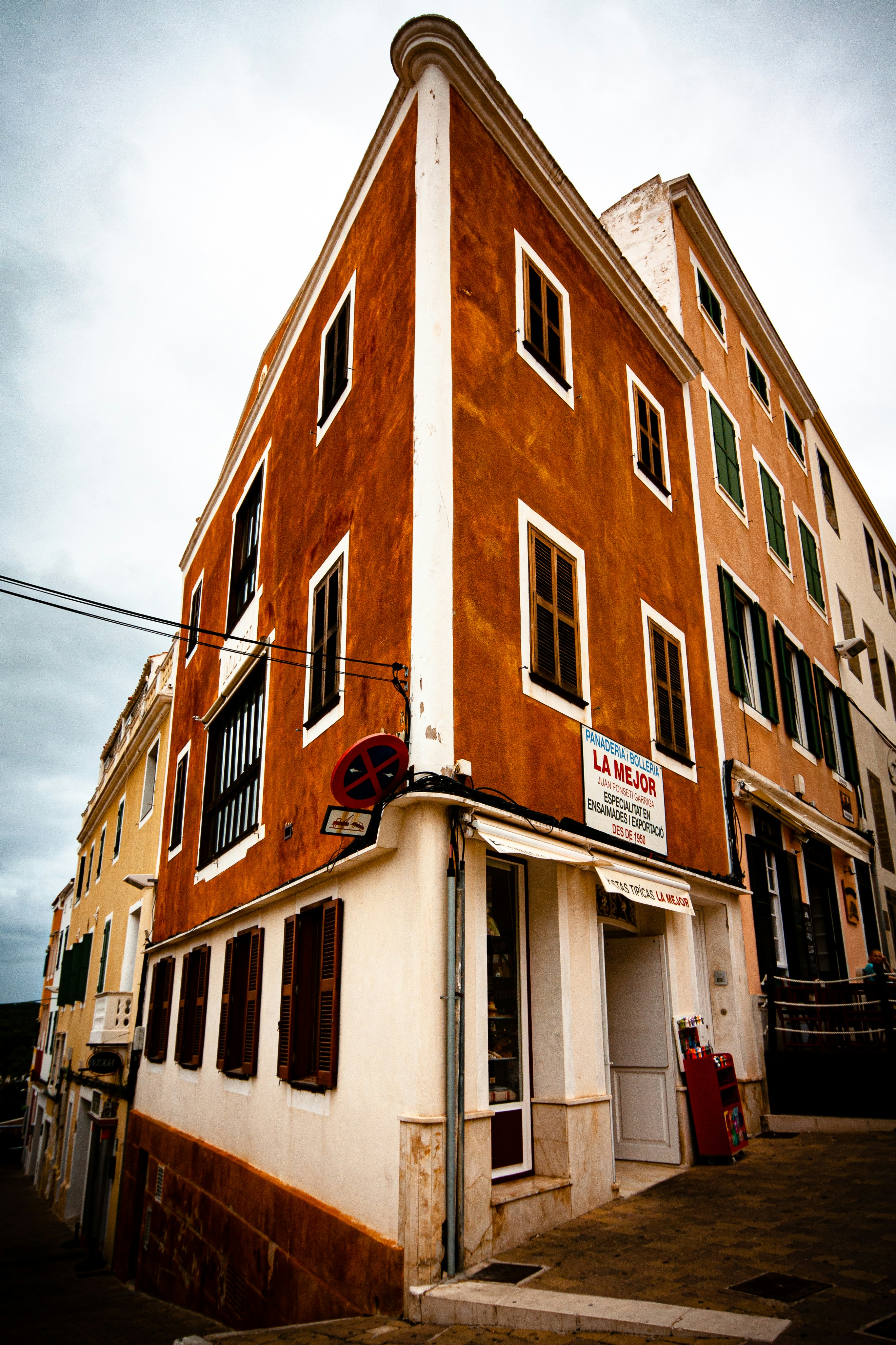 Vibrant Facade of La Mejor: A Corner of Heritage