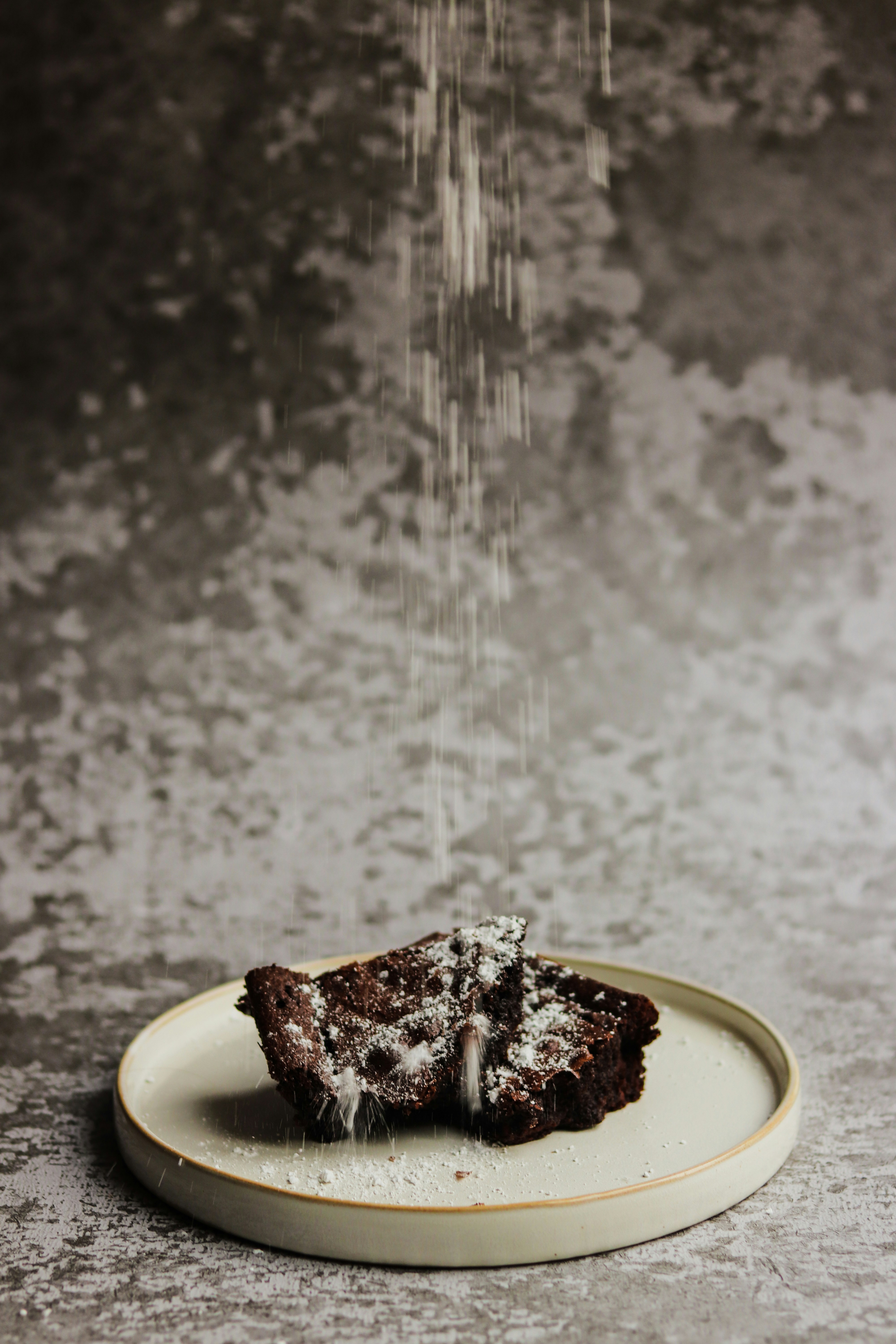 Drizzlefall on a Pale Plate: A Quiet Chocolate Brownie
