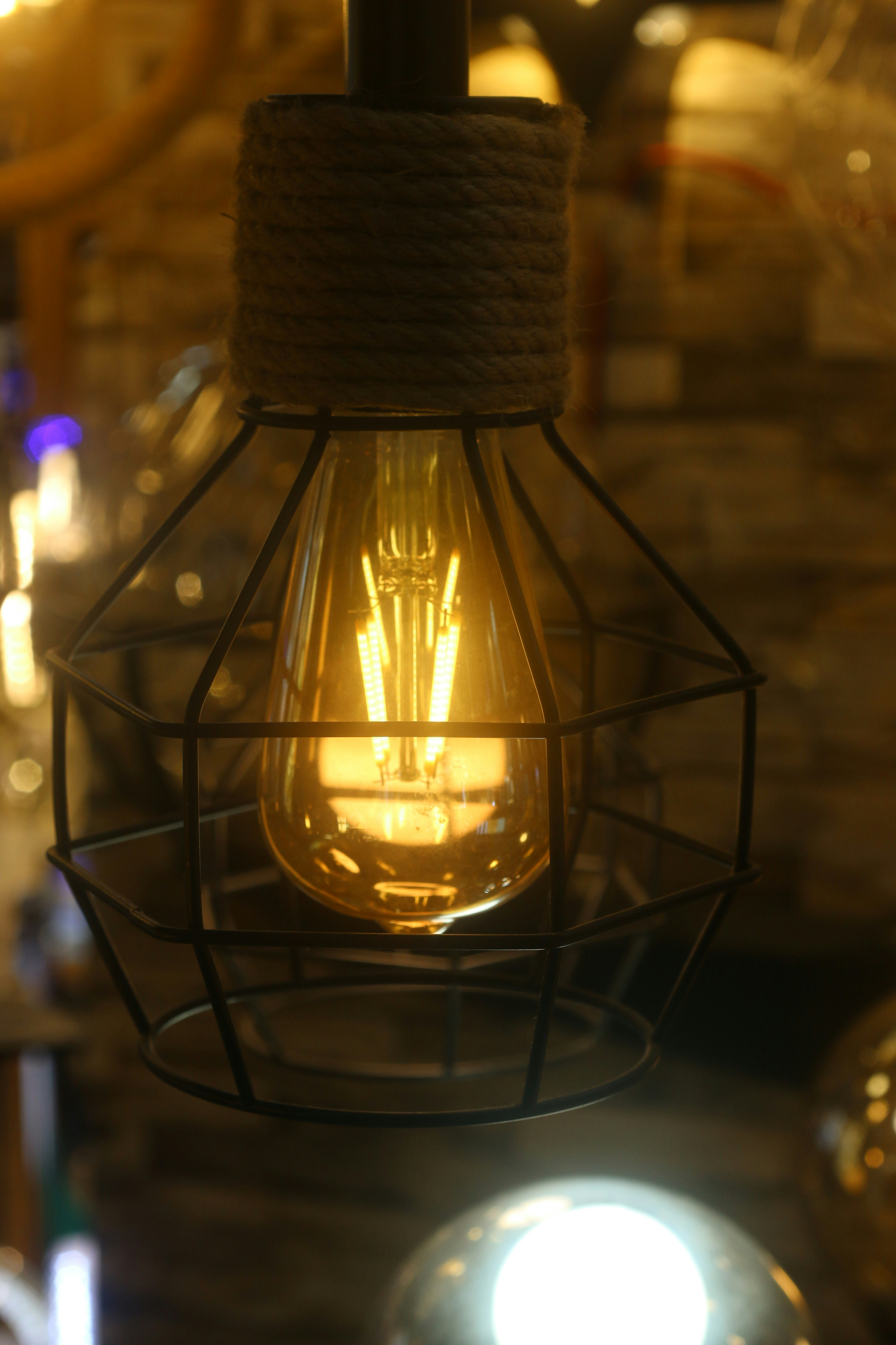 100+ Lightbulb Pictures | Download Free Images on Unsplash