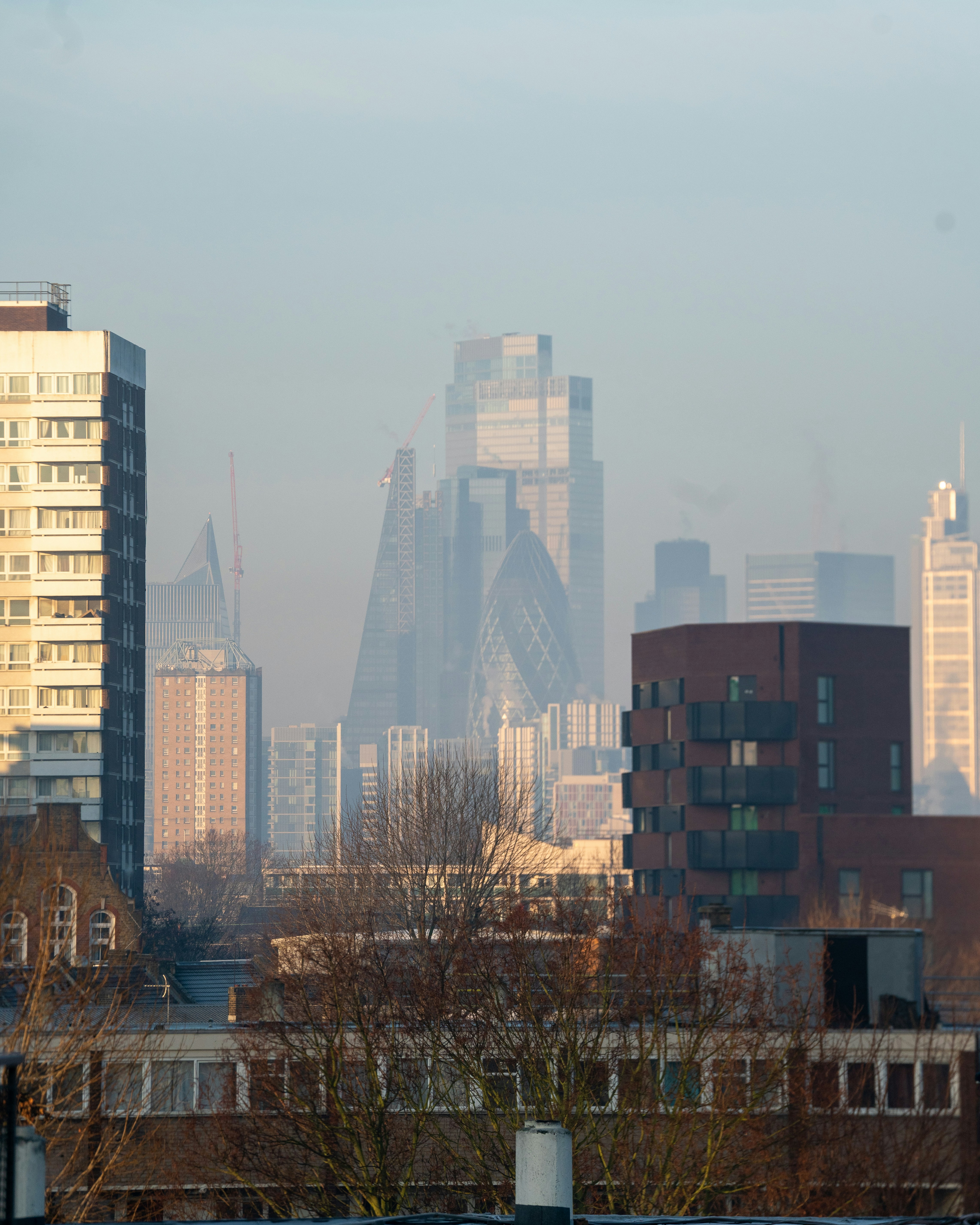A view of a city from a distance photo – Free London Image on Unsplash