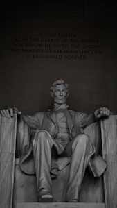 Stillness in Marble: Lincoln Seated at the Lincoln Memorial
