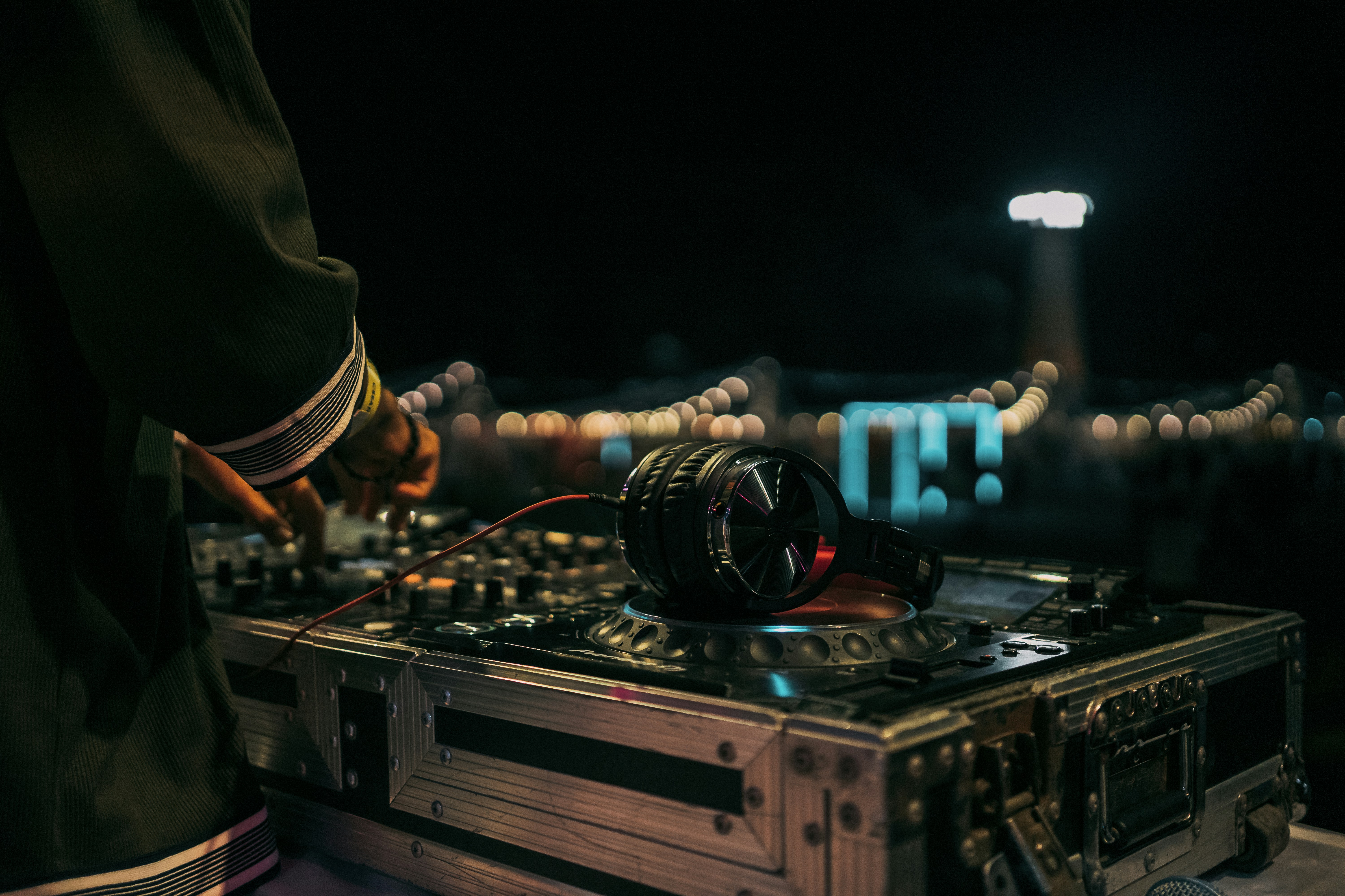 Midnight Set: The Hands and Mixer Under Club Lights