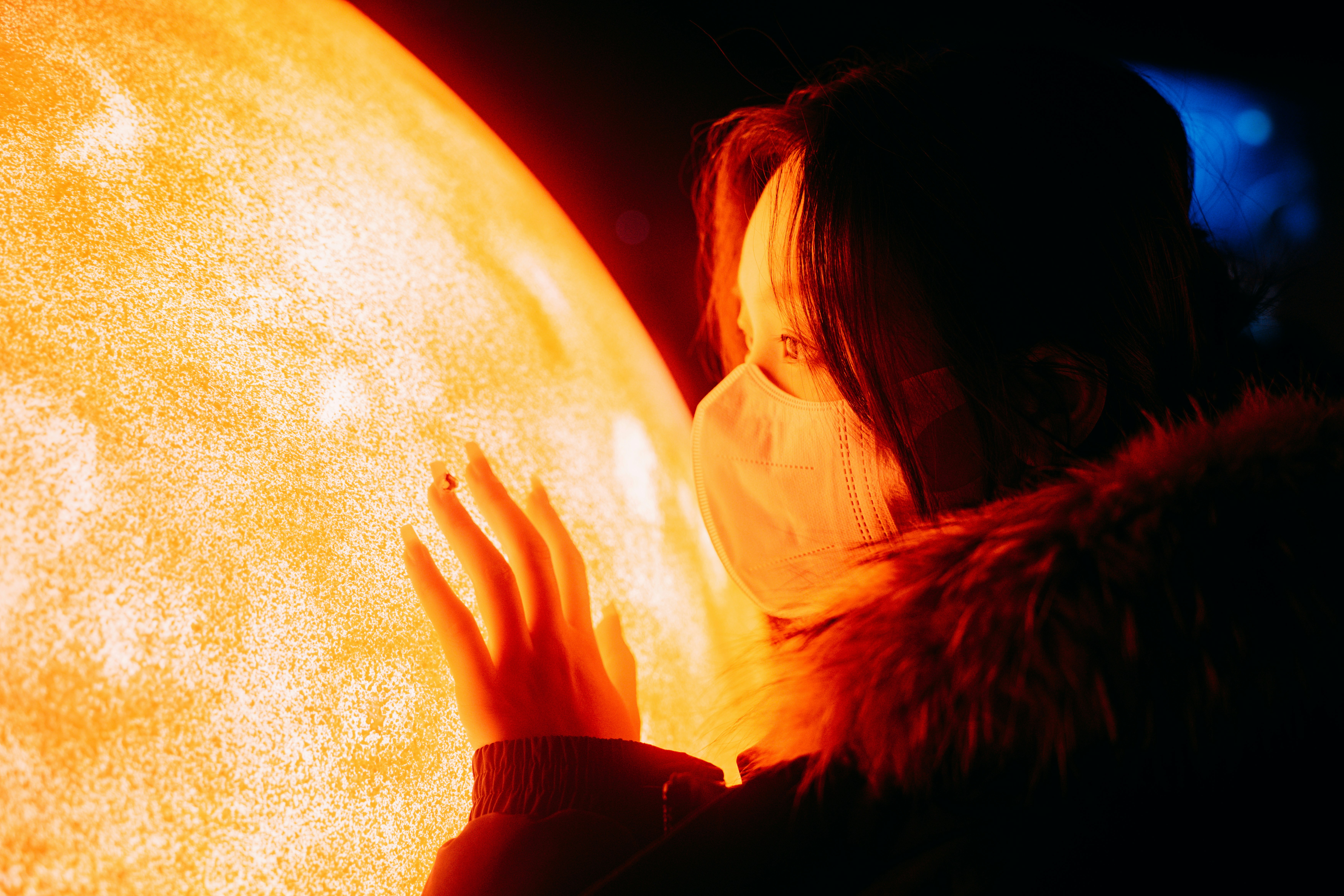 Ember Sphere: A Quiet Portrait at the Threshold of Light