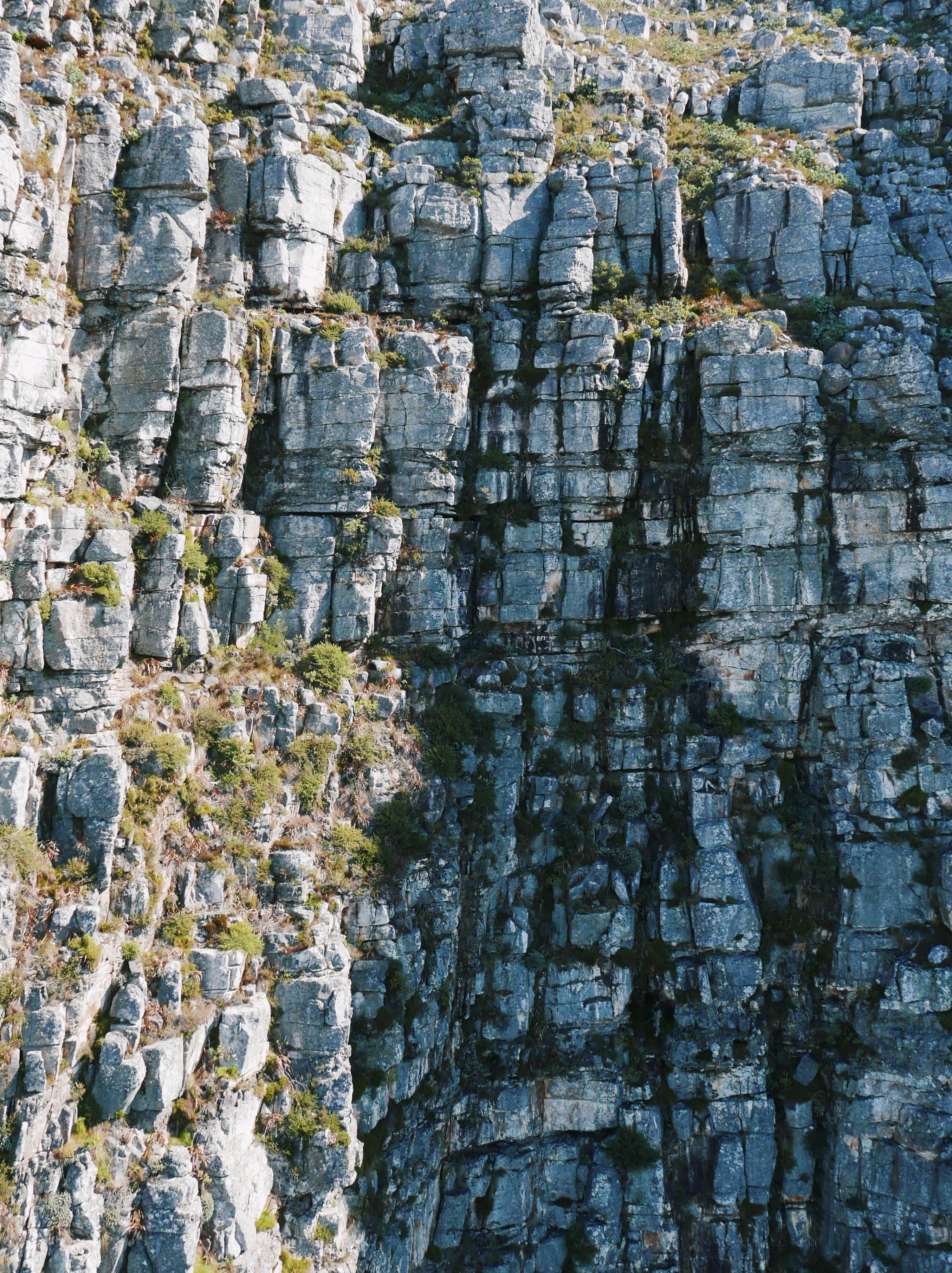 A large mountain with a very tall rock face photo – Free South africa ...