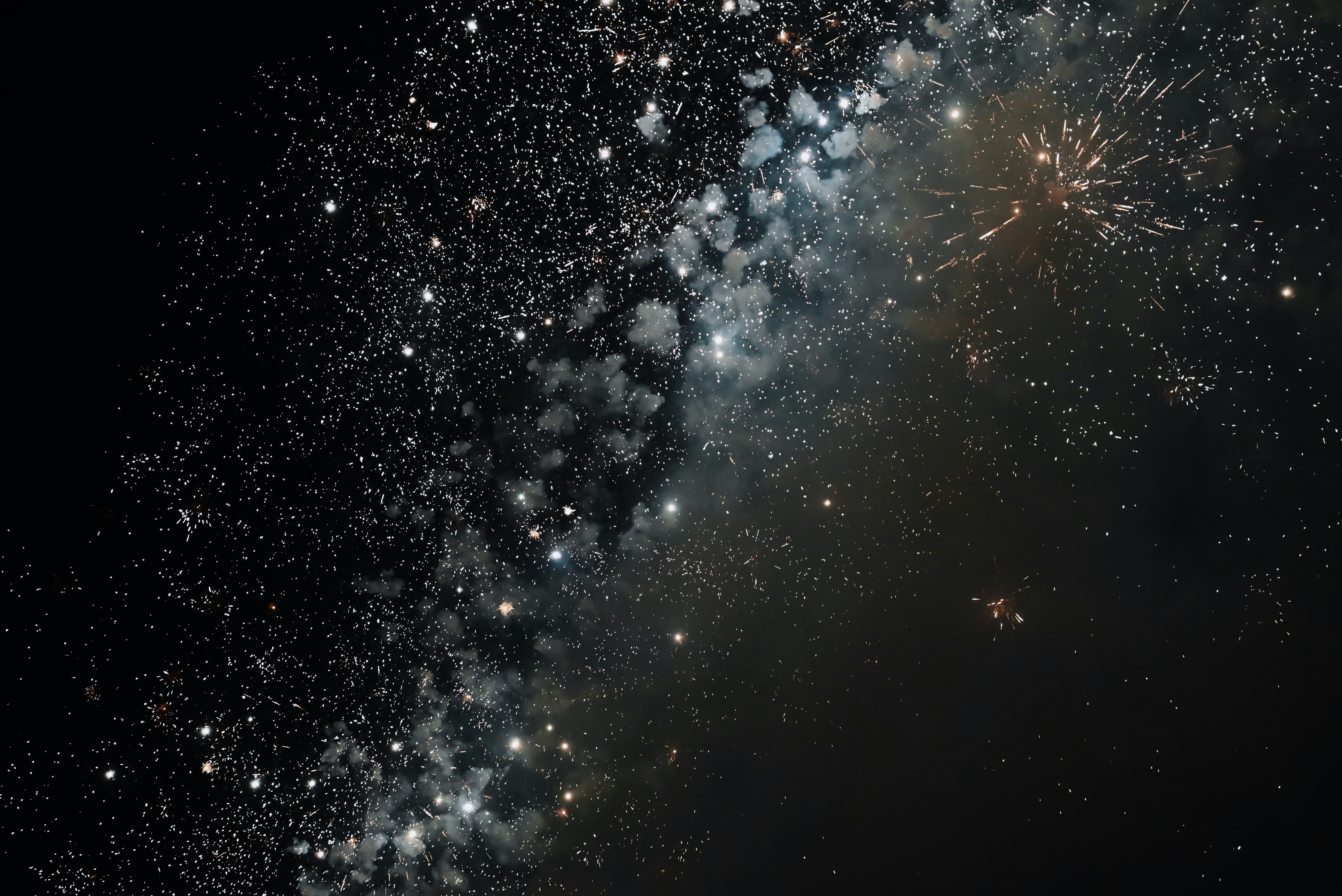 Foto Langit hitam yang dipenuhi dengan banyak bintang – Gambar Kembang ...