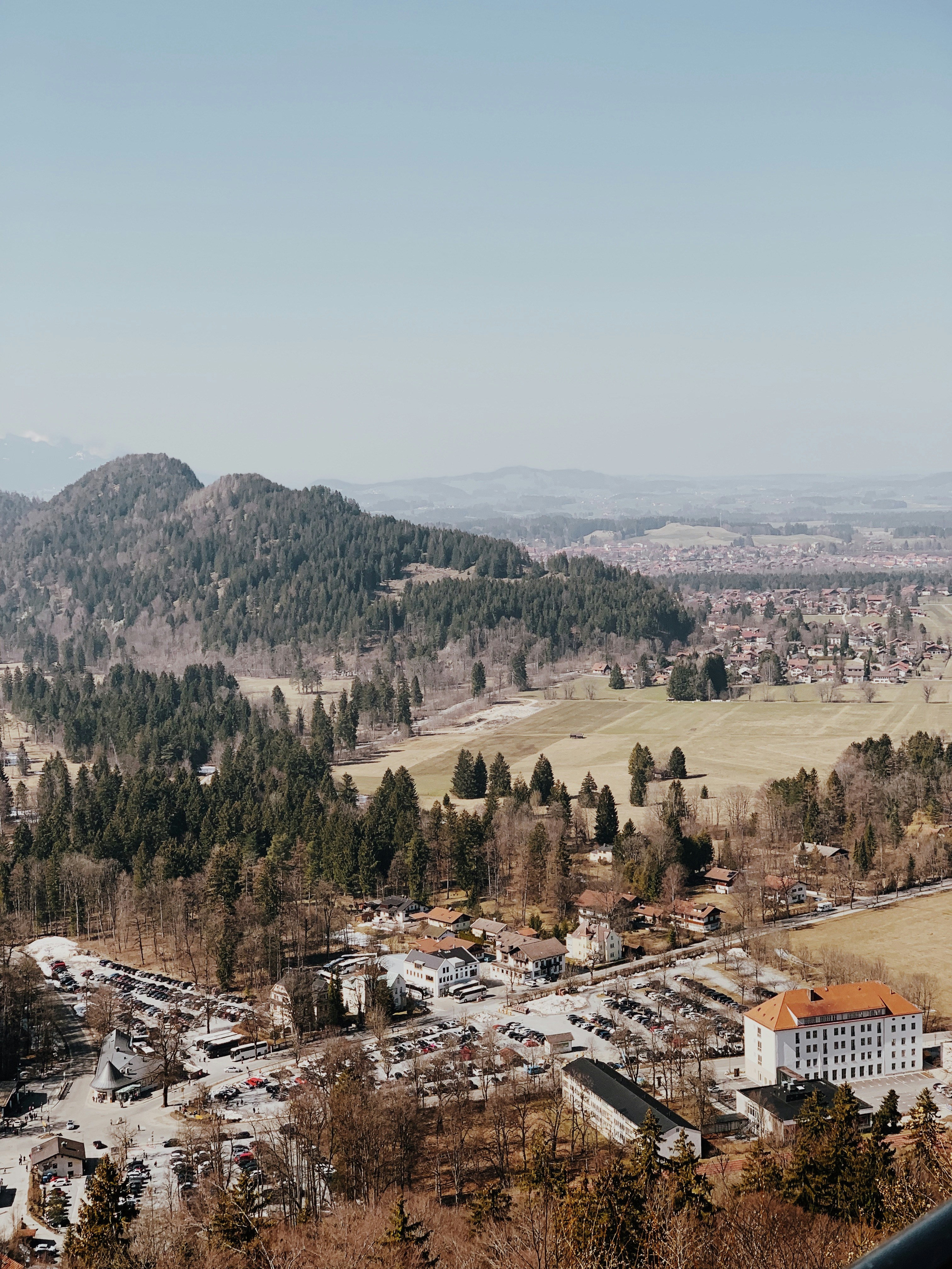 Pine-Edge Hills Embrace a Quiet Valley Town