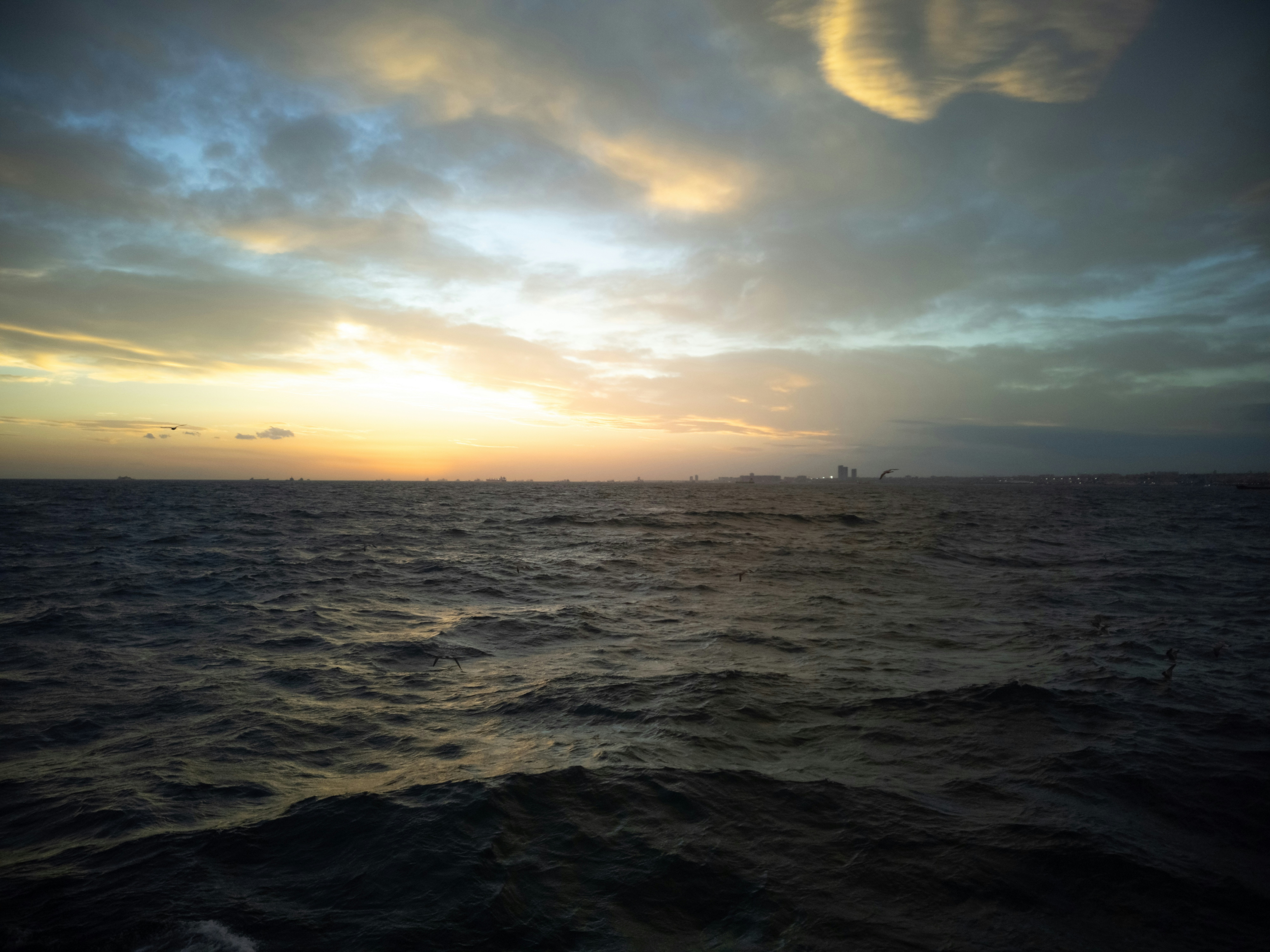 Horizon Glow: Quiet Sea at Sunset