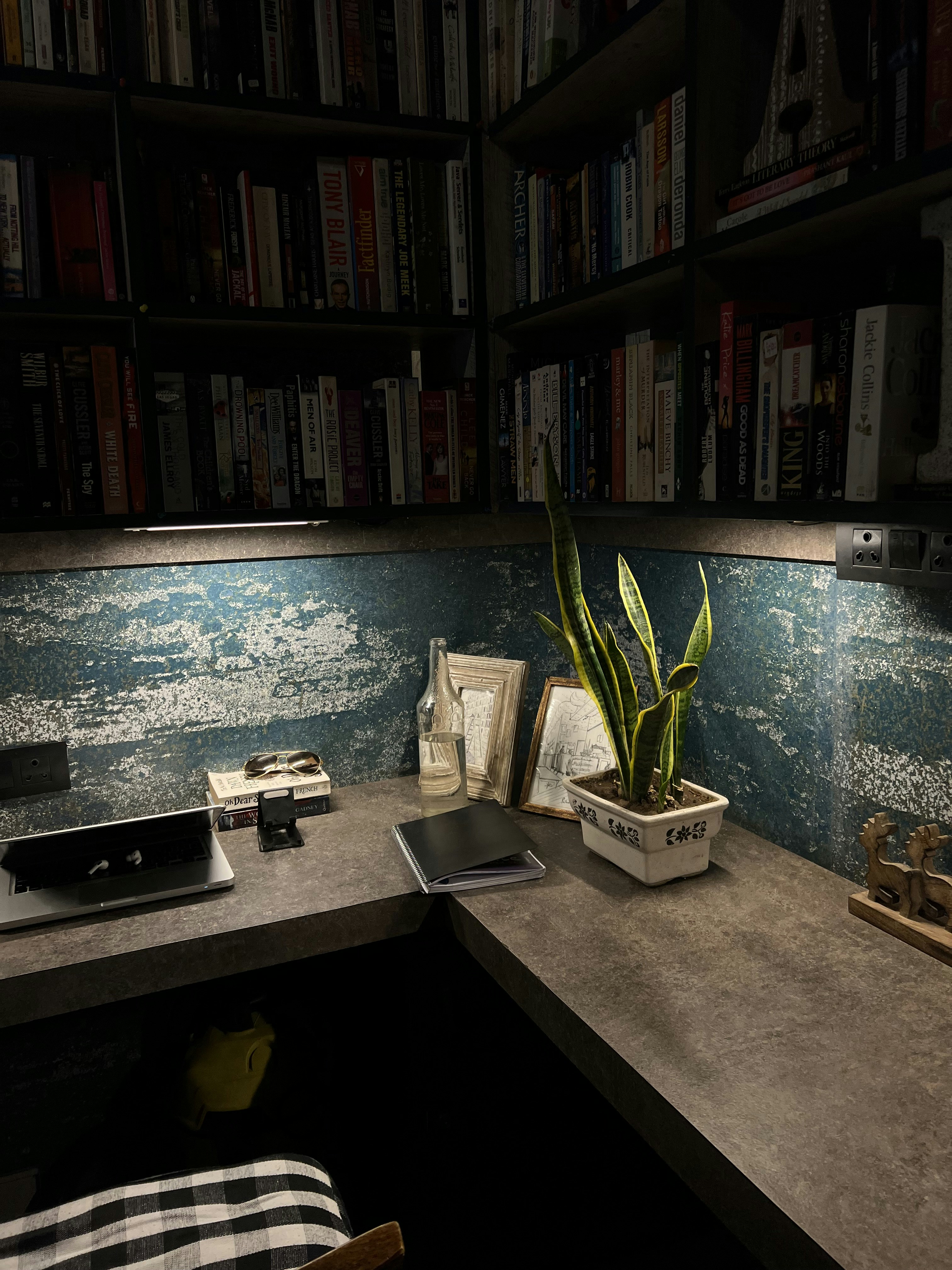 Study Cafe Pictures | Download Free Images on Unsplash