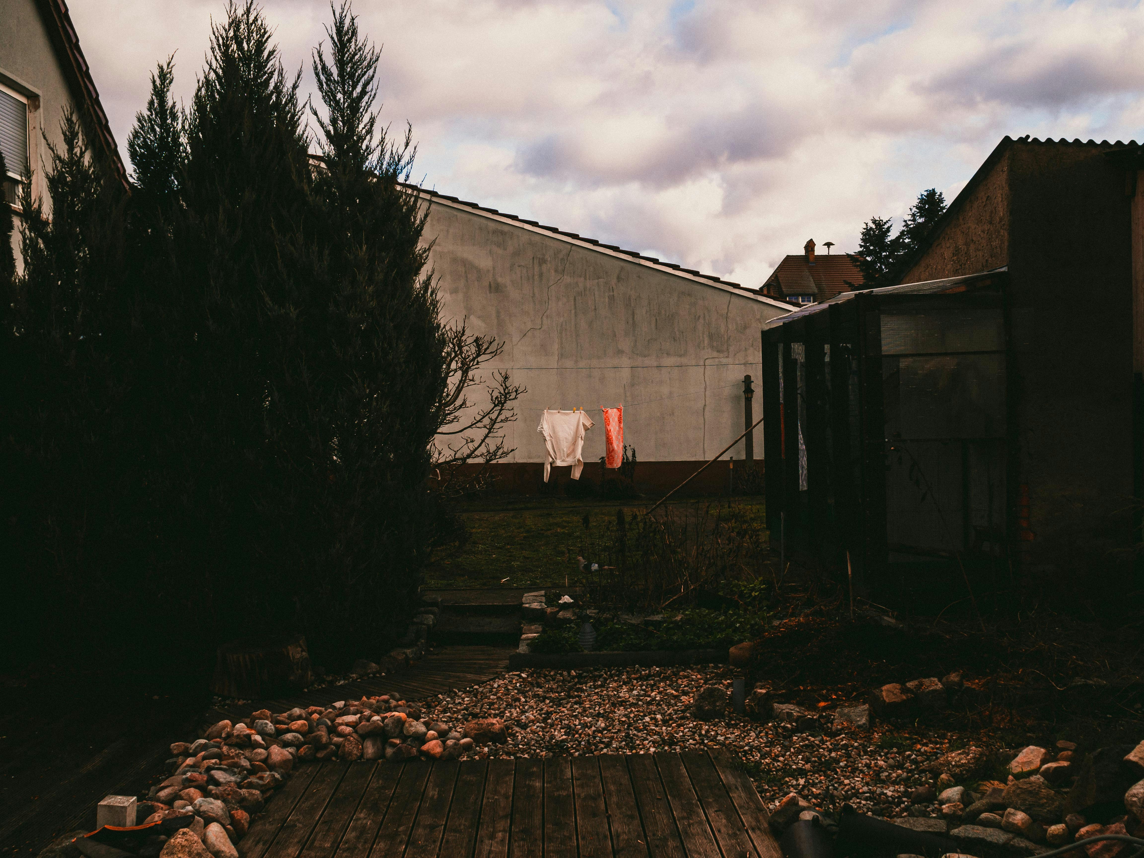 If you appreciate the usefulness of my pictures, I would be grateful if you could show your support by following my work. If you are looking to have personalized pictures or if you would like to have your brand featured in my albums, don't hesitate to reach out to me. With millions of views every month, I can help your brand stand out from the crowd. You can find more information about how to contact me on my website: https://www.emilianovittoriosi.info/links. Thank you for your support!