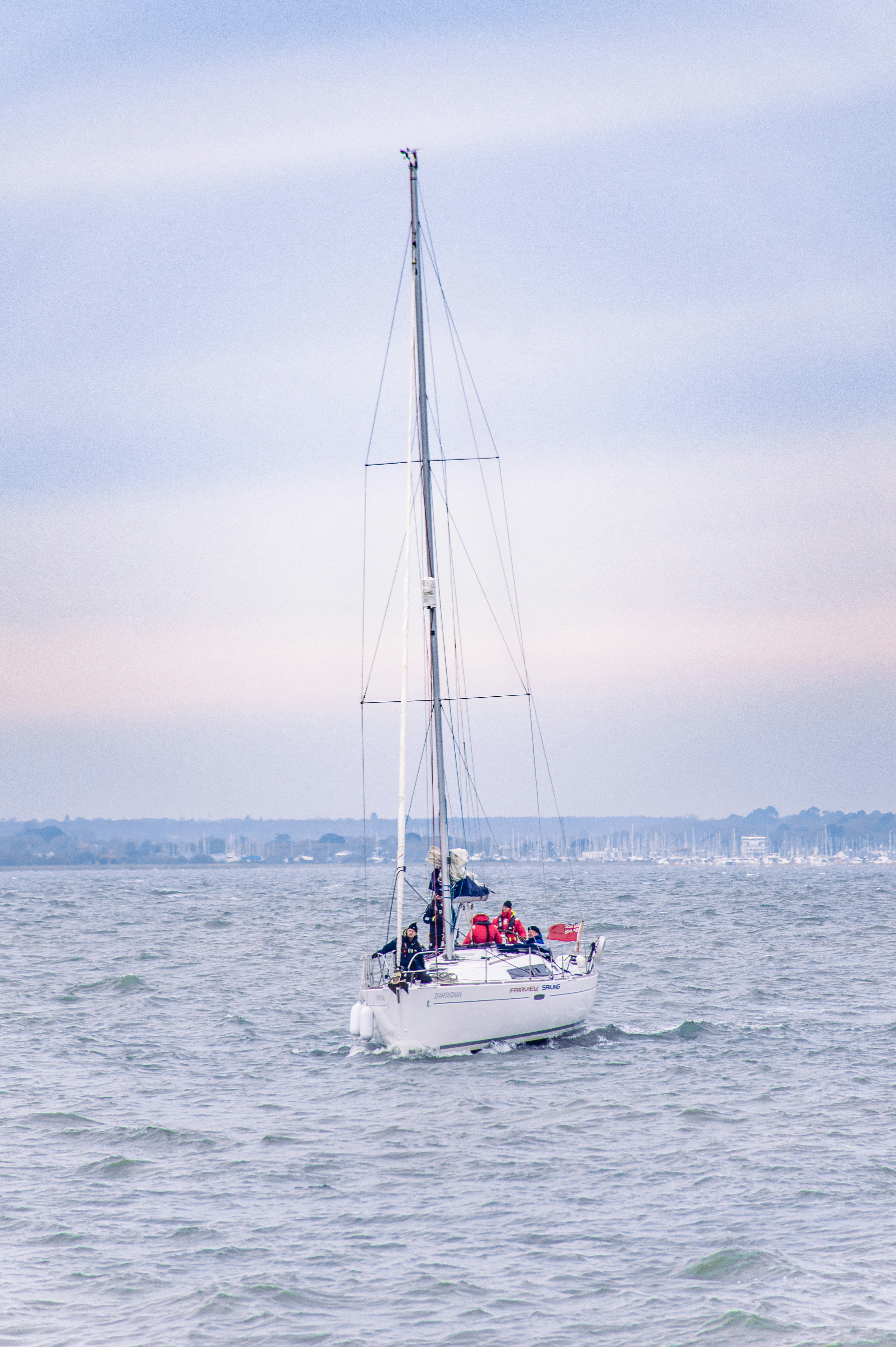 A sailboat sailing across a body of water photo – Free Isle of wight ...