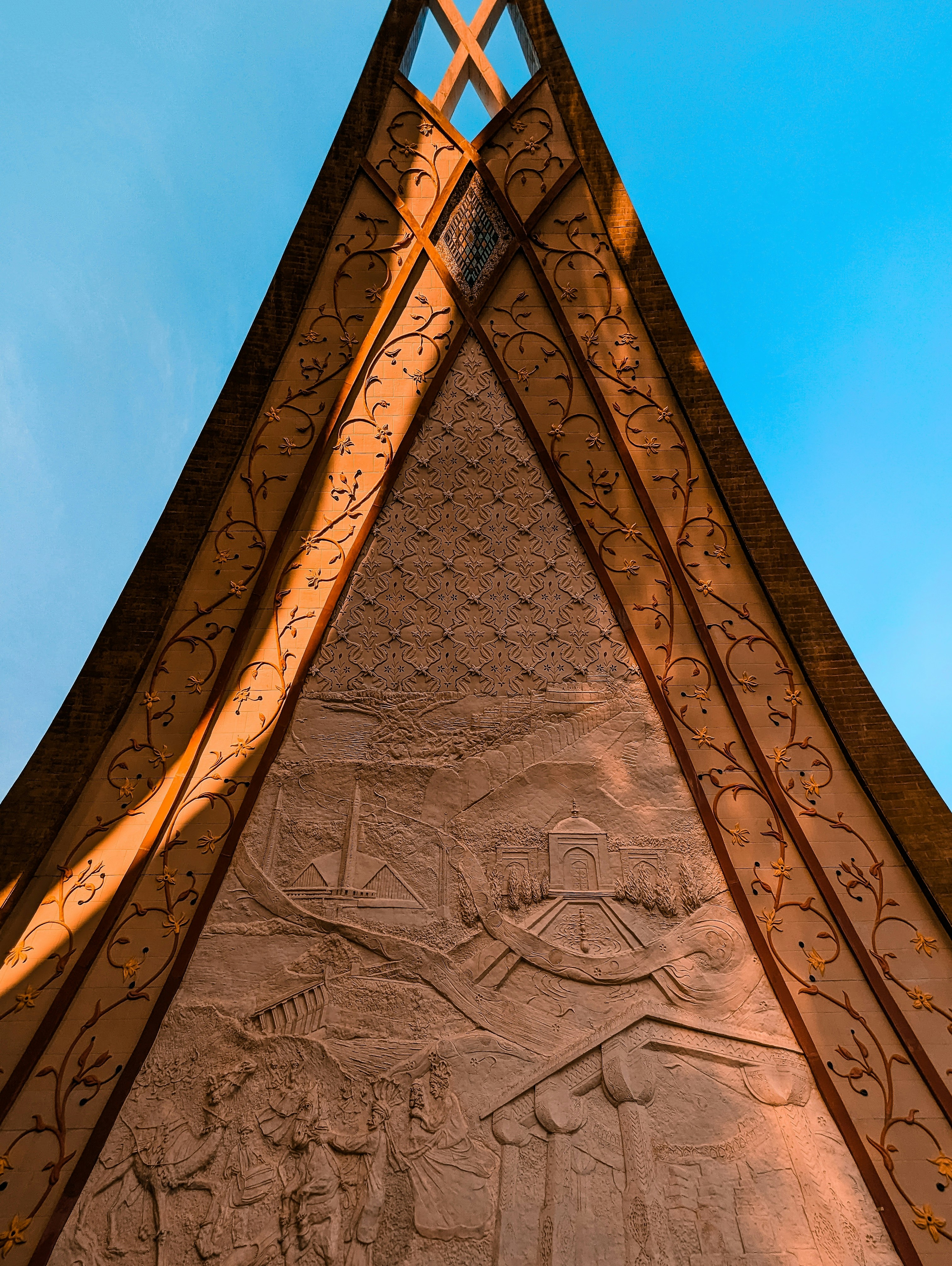 Pakistan Monument in Islamabad. Contains key landmarks in Pakistan. | a close up of a building with a sky background