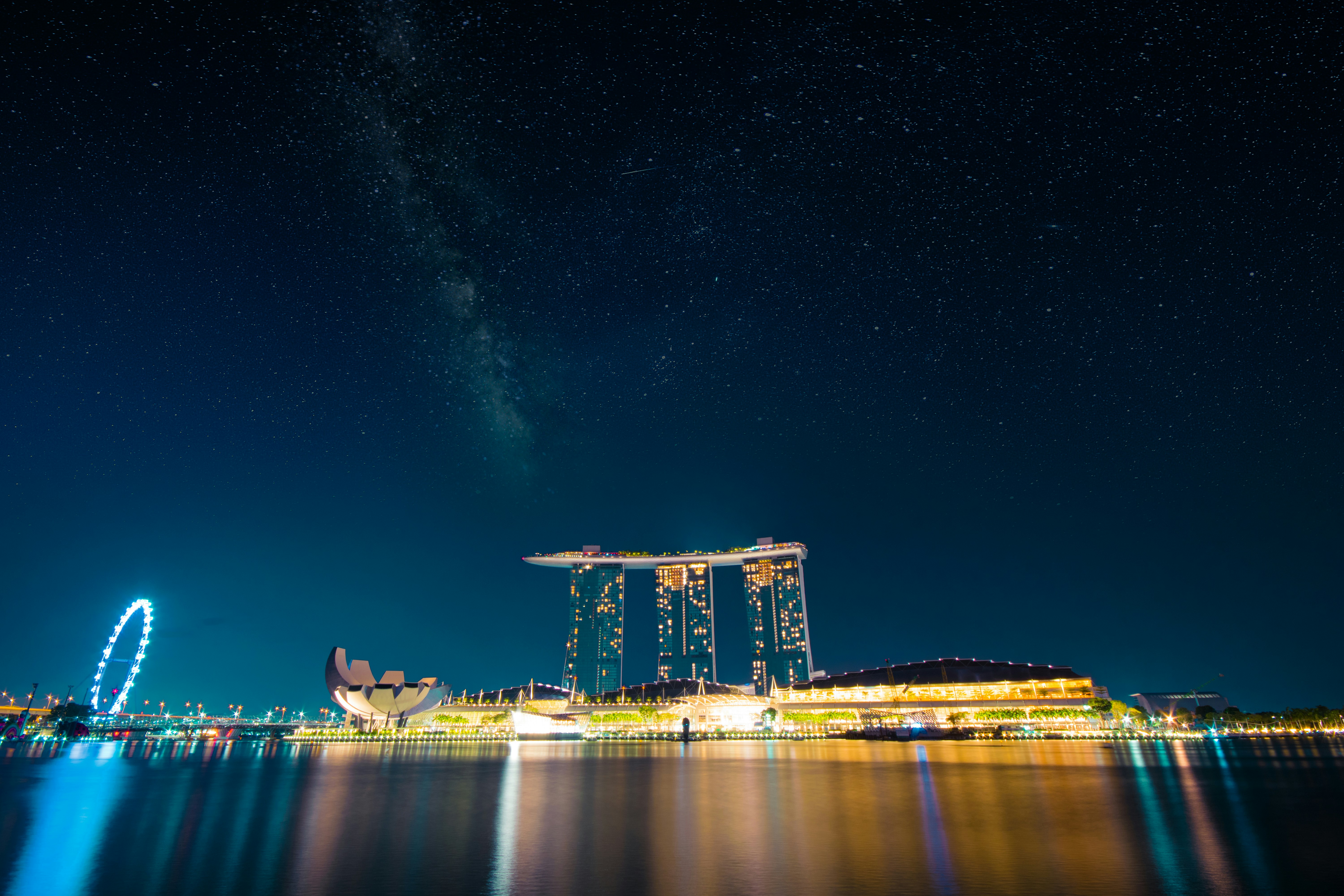 Rivand Toh (@vrevolver) | Unsplash Photo Community