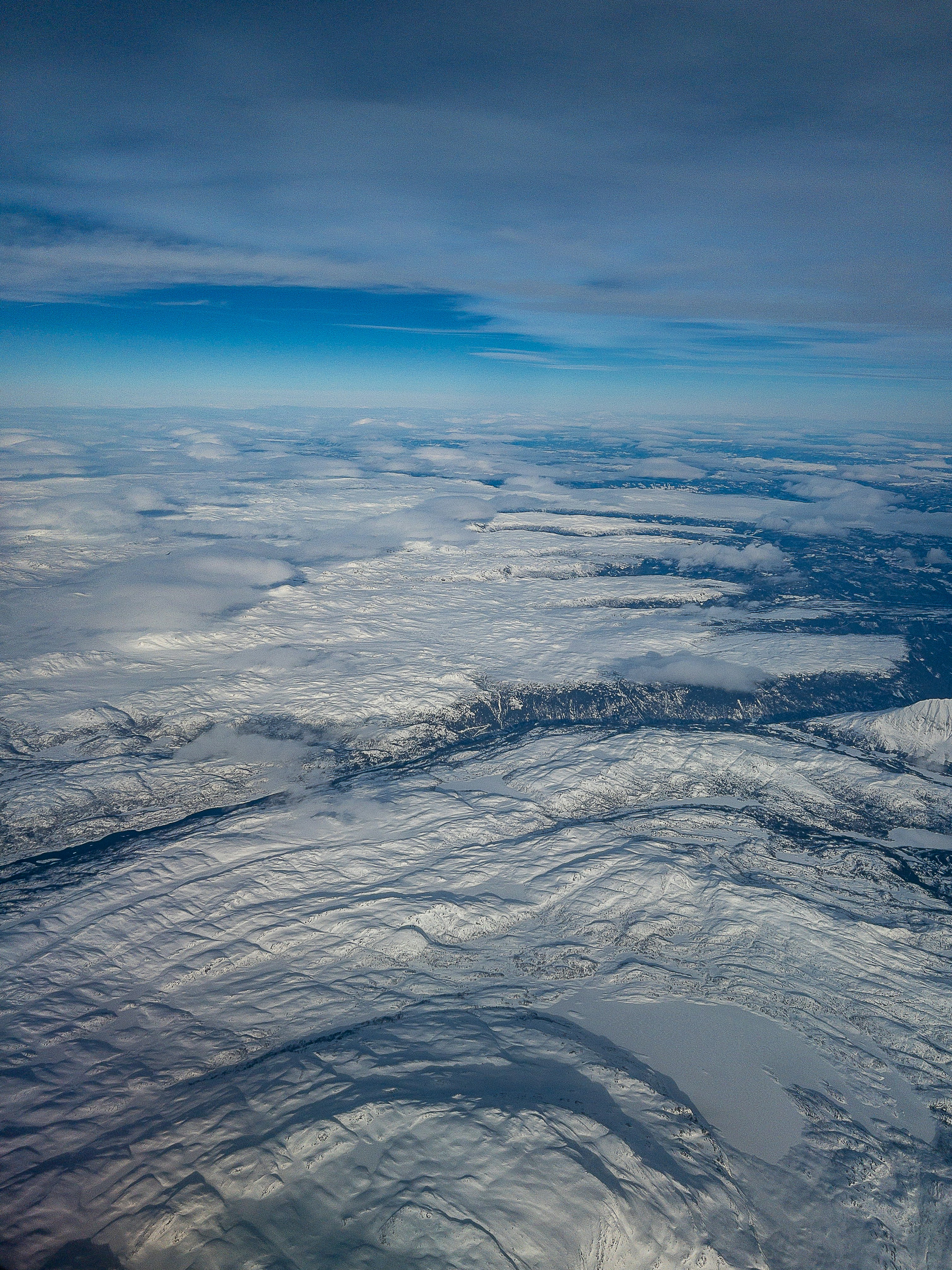 Flying from Sandefjord to Bergen in the winter.