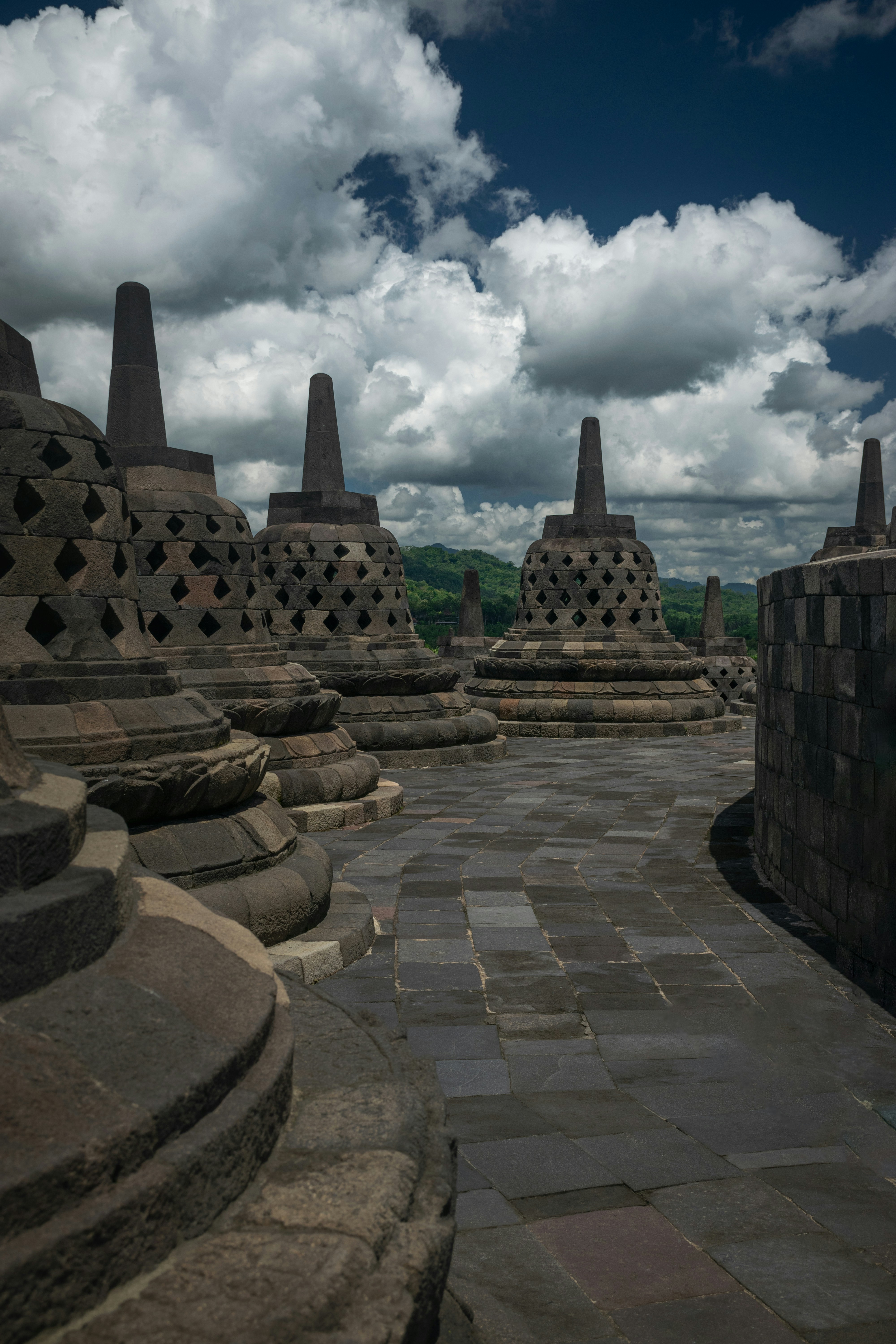 Leading line view of Borobudur Temple, Yogyakarta, Indonesia. Mar/23.