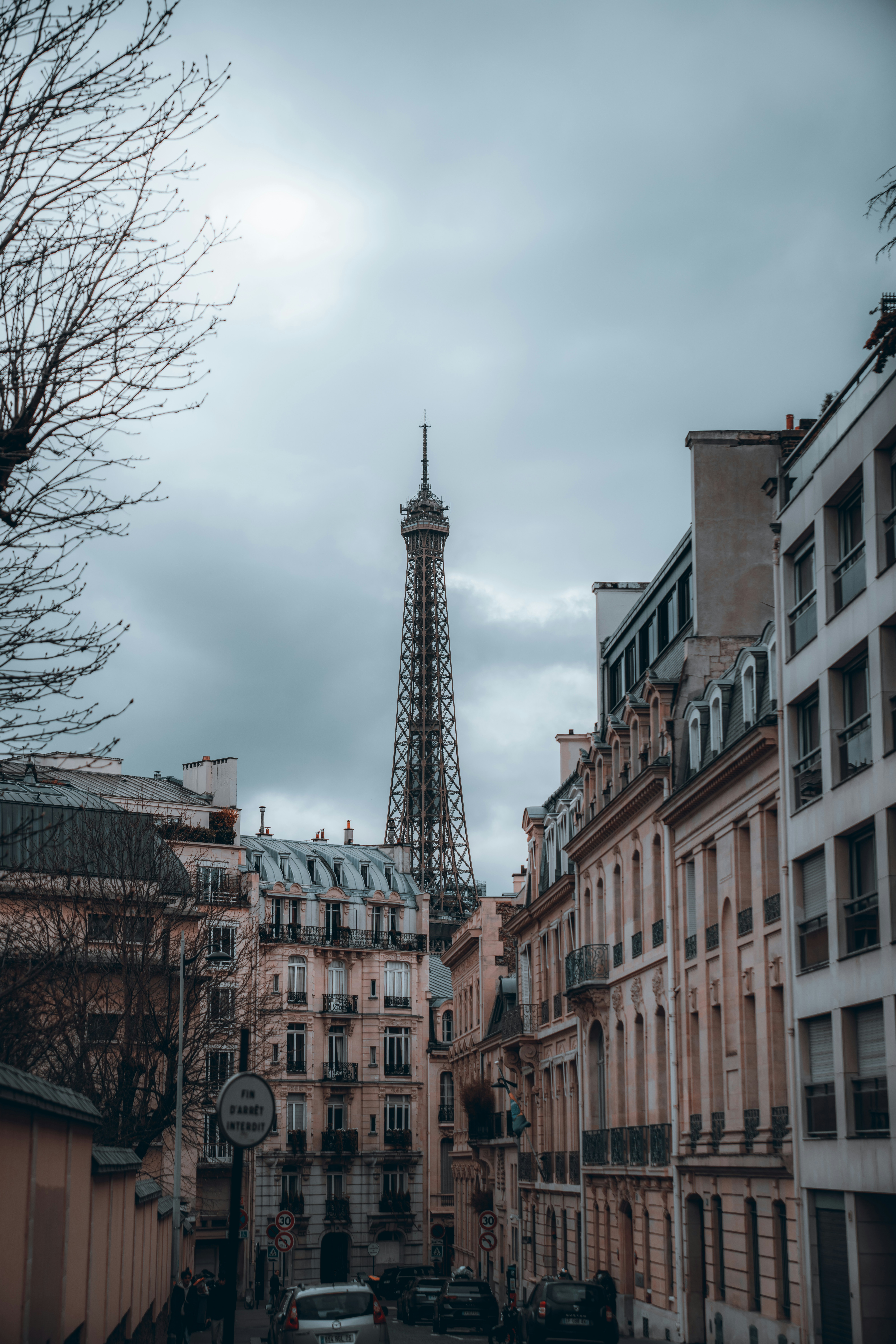 The eiffel tower towering over the city of paris photo – Free Paris ...
