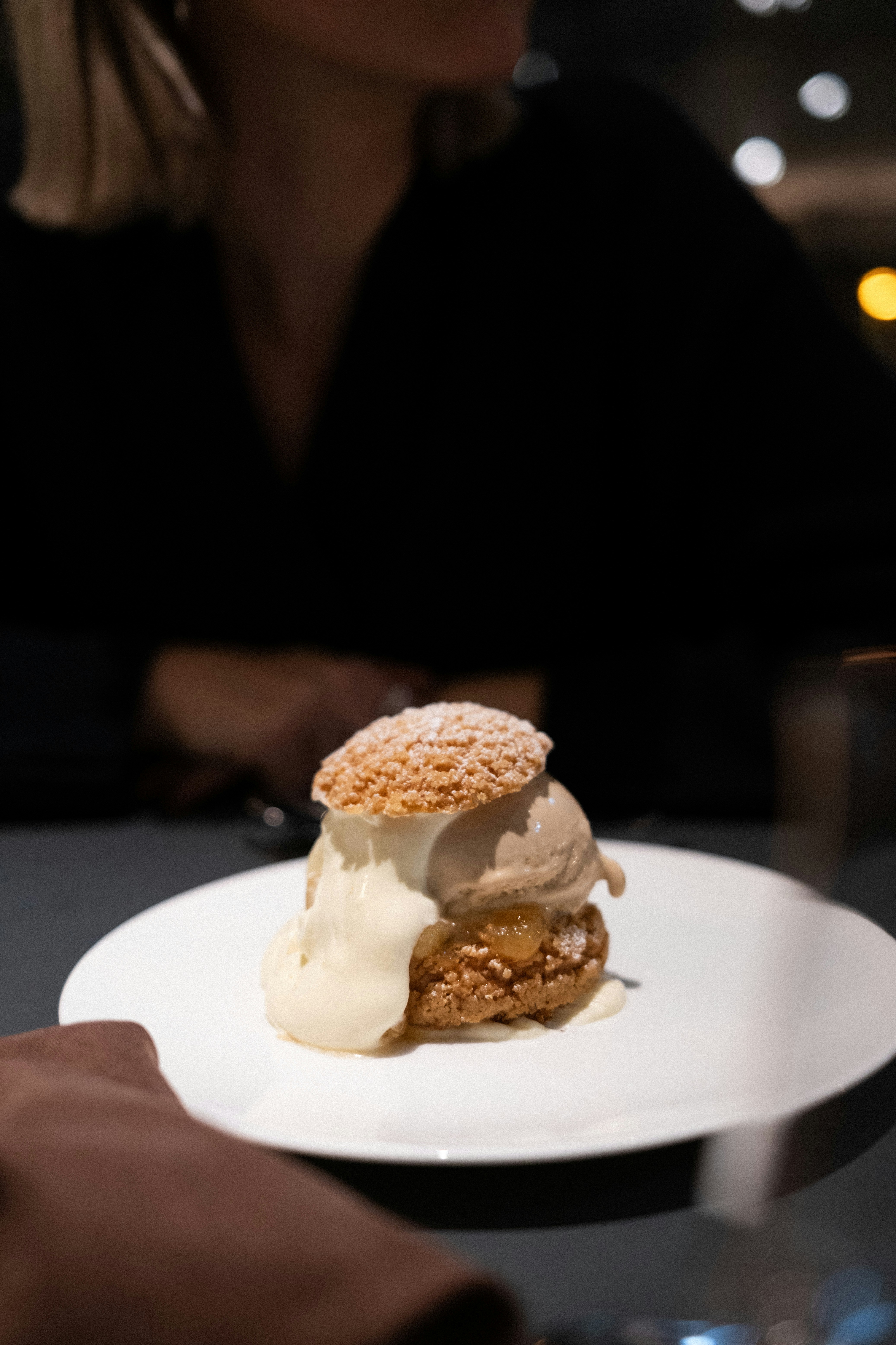 Cream Puff Encore: A Dessert Centered on a Velvet Plate
