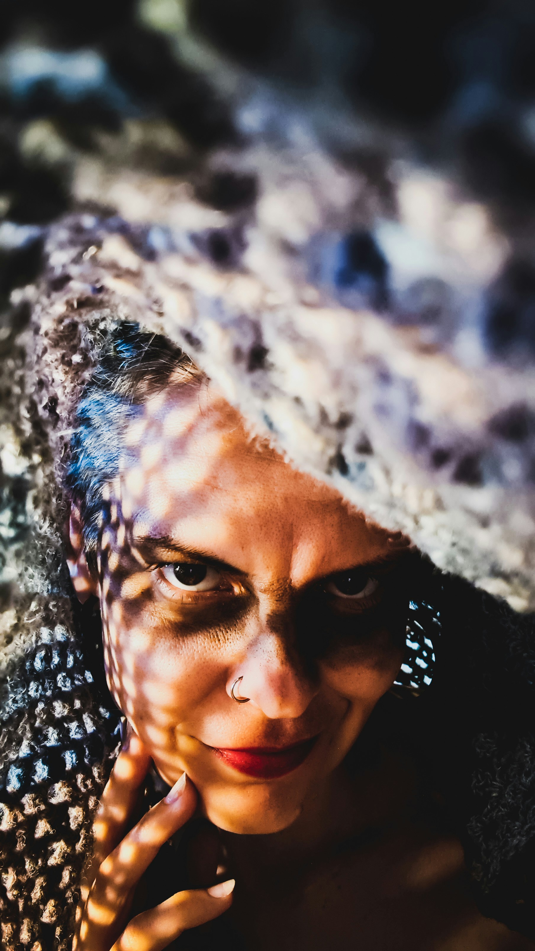A woman with a weird look on her face photo – Free Magic Image on Unsplash